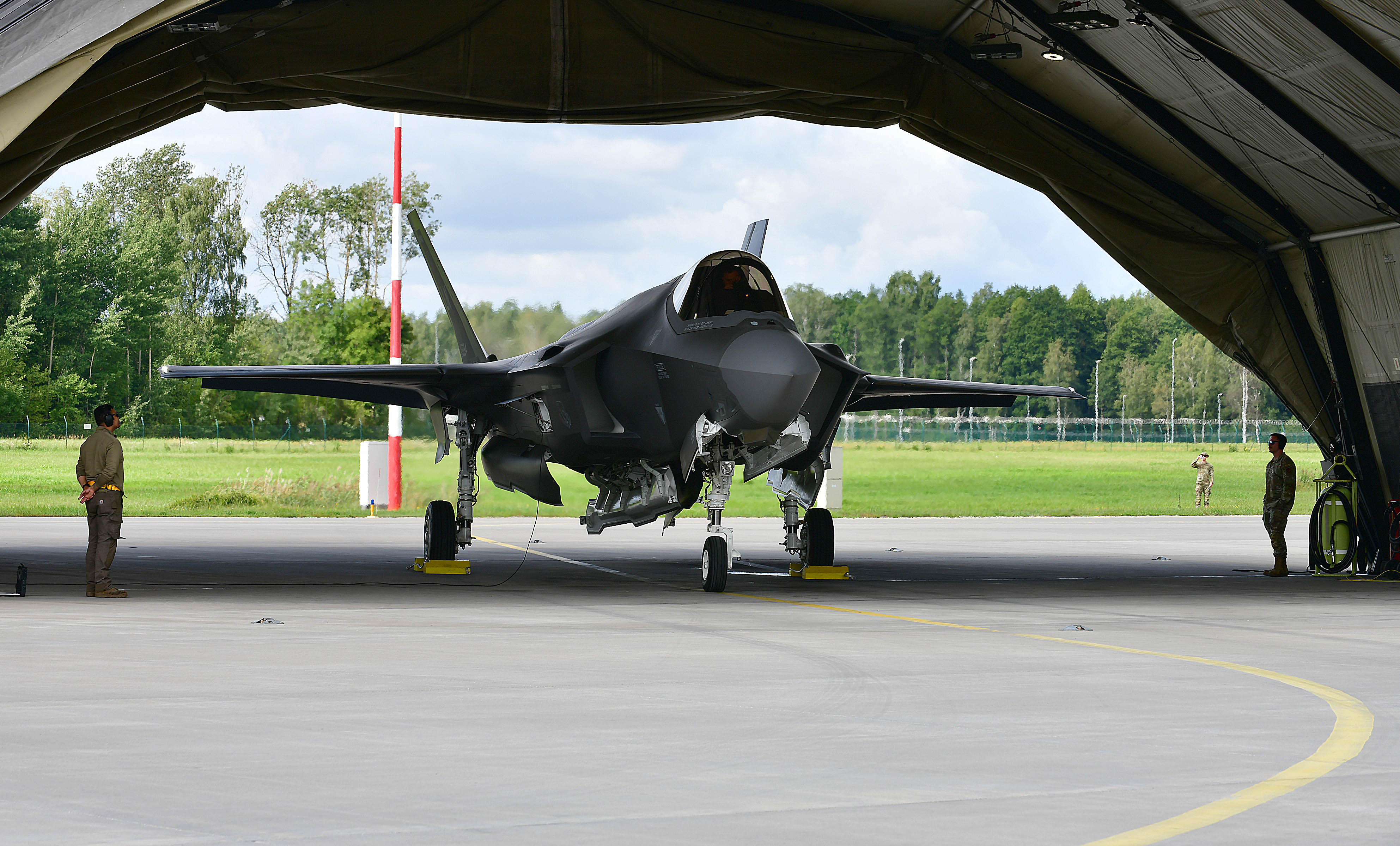 USAFE aircraft continue ACE operations > Aviano Air Base > Display