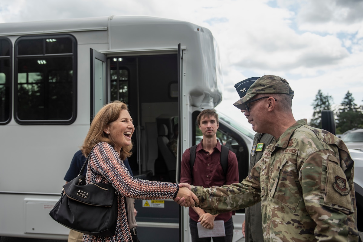 U.S. Rep. Kim Schrier visits Team McChord > Team McChord > Article Display