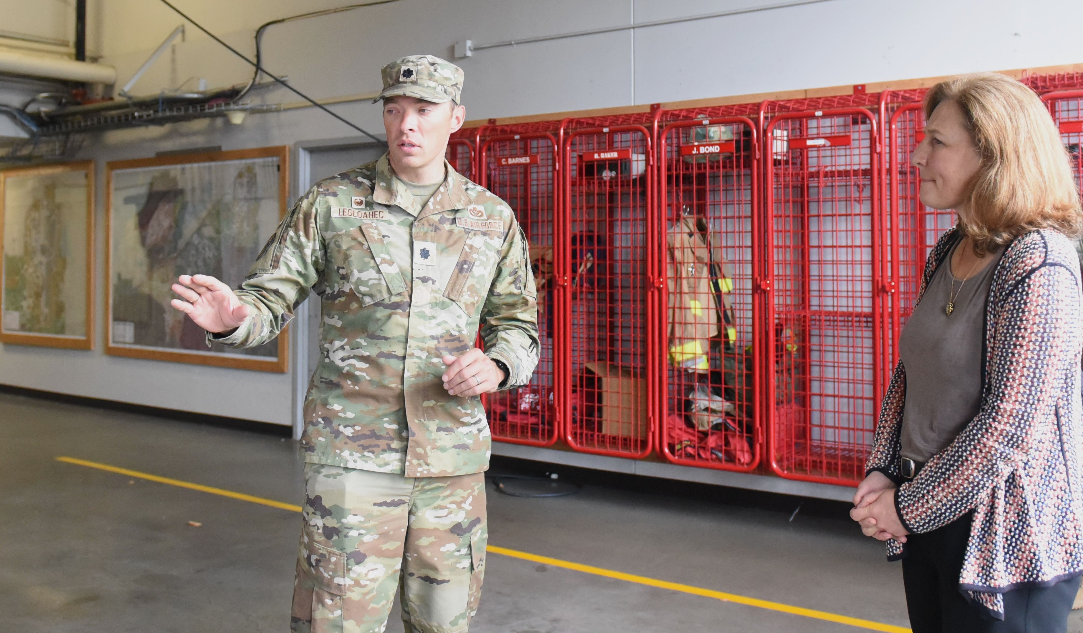 U.S. Rep. Kim Schrier visits Team McChord > Team McChord > Article Display