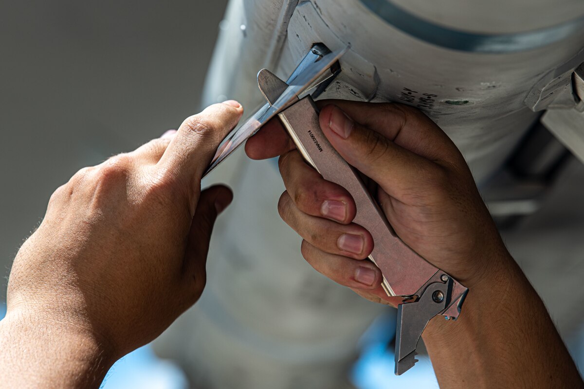 Kadena hosts 18th MXG weapons load competition > 5th Air Force ...