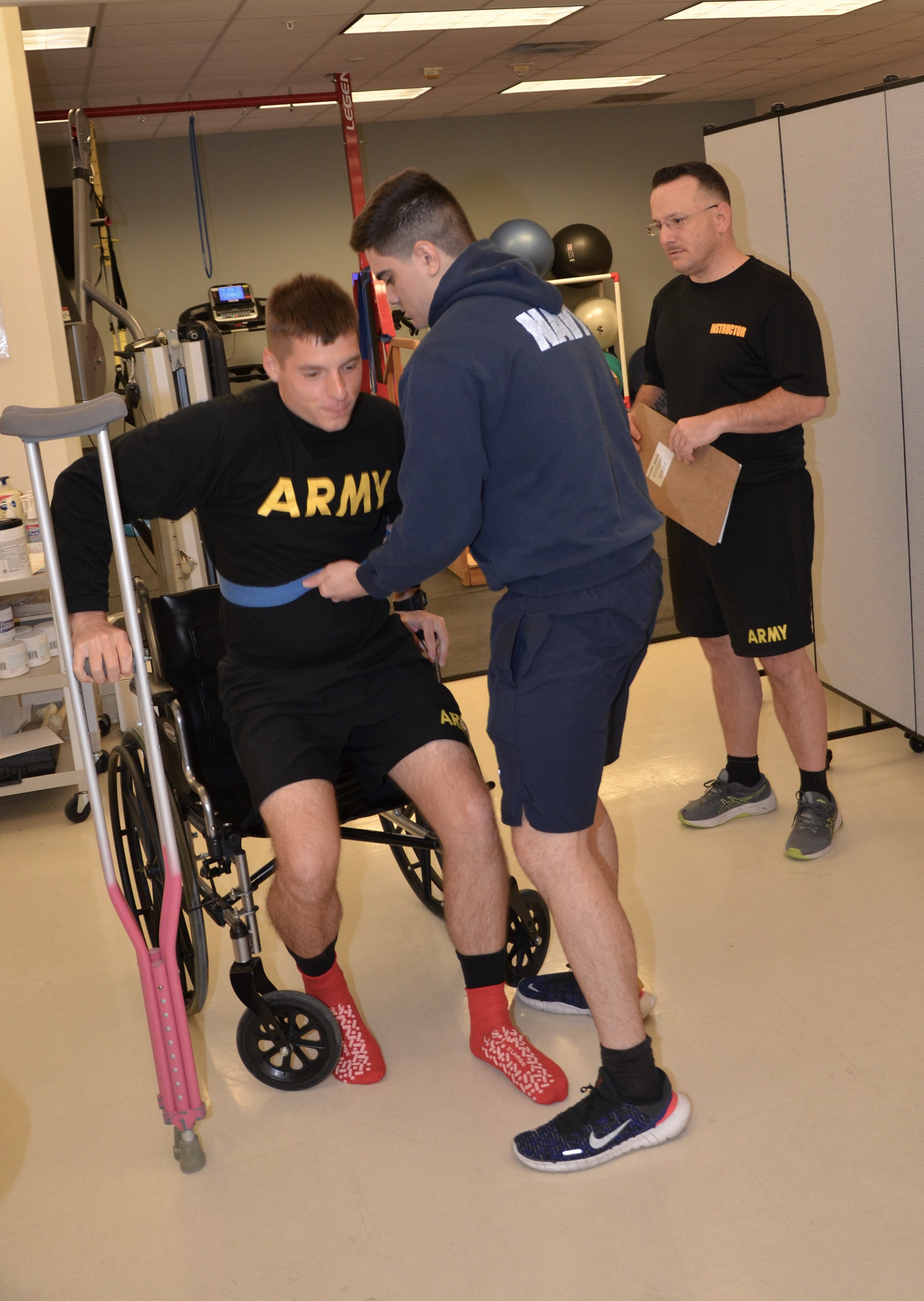 METC Physical Therapy Technician students conduct hands-on training ...