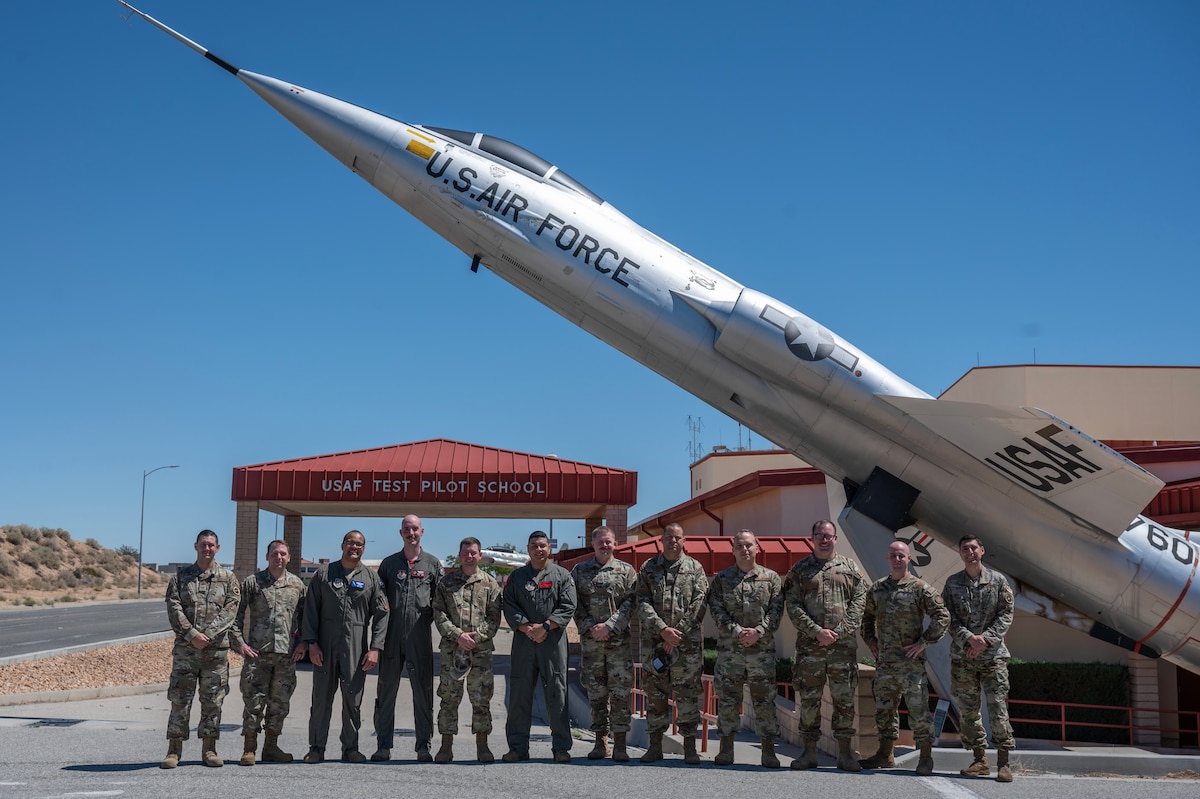 ETFC: Developing future test & evaluation leaders > Air Force Test ...