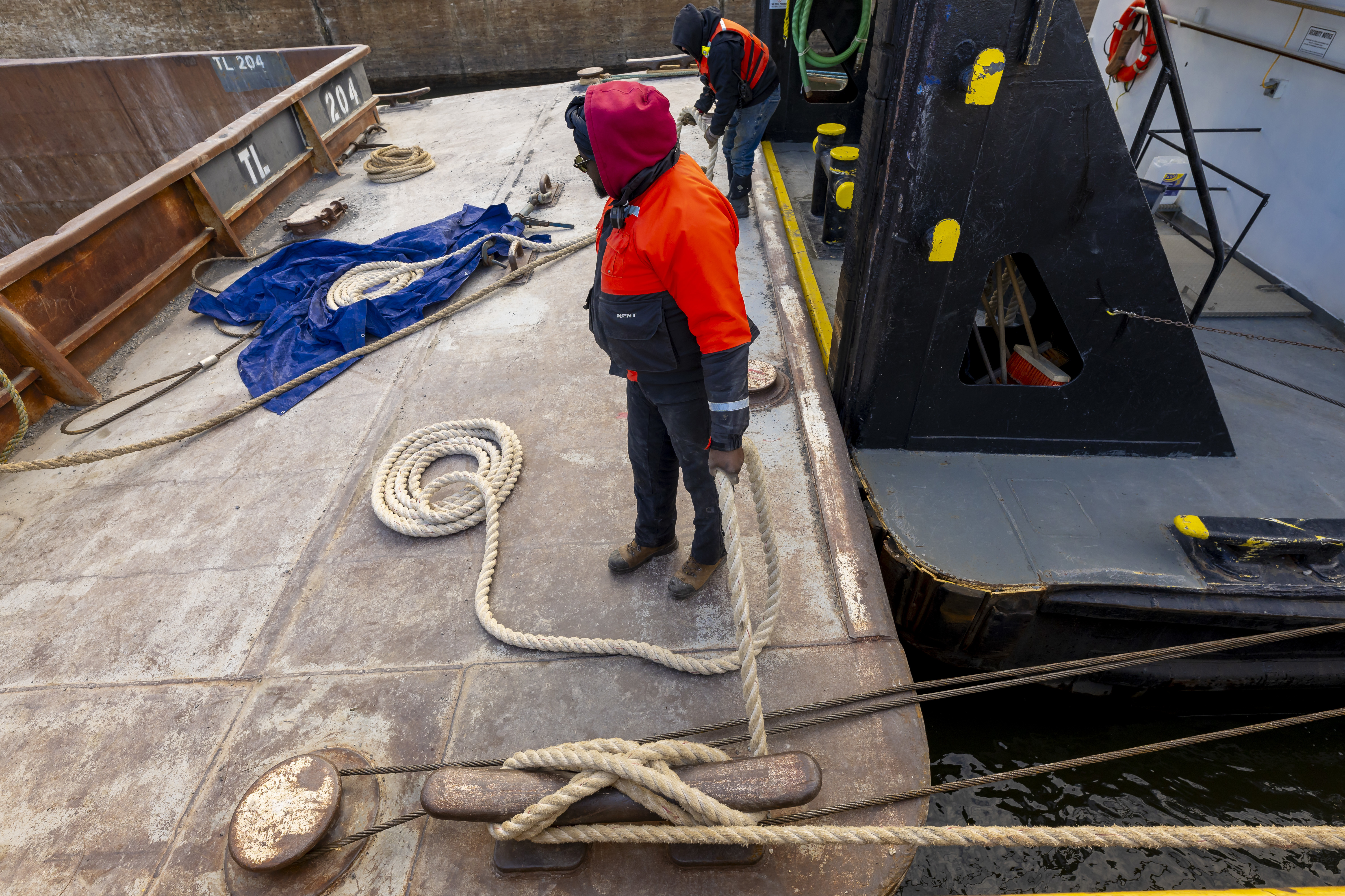 Headwaters Highlights: Elizabeth Locks and Dam crews keep navigation ...