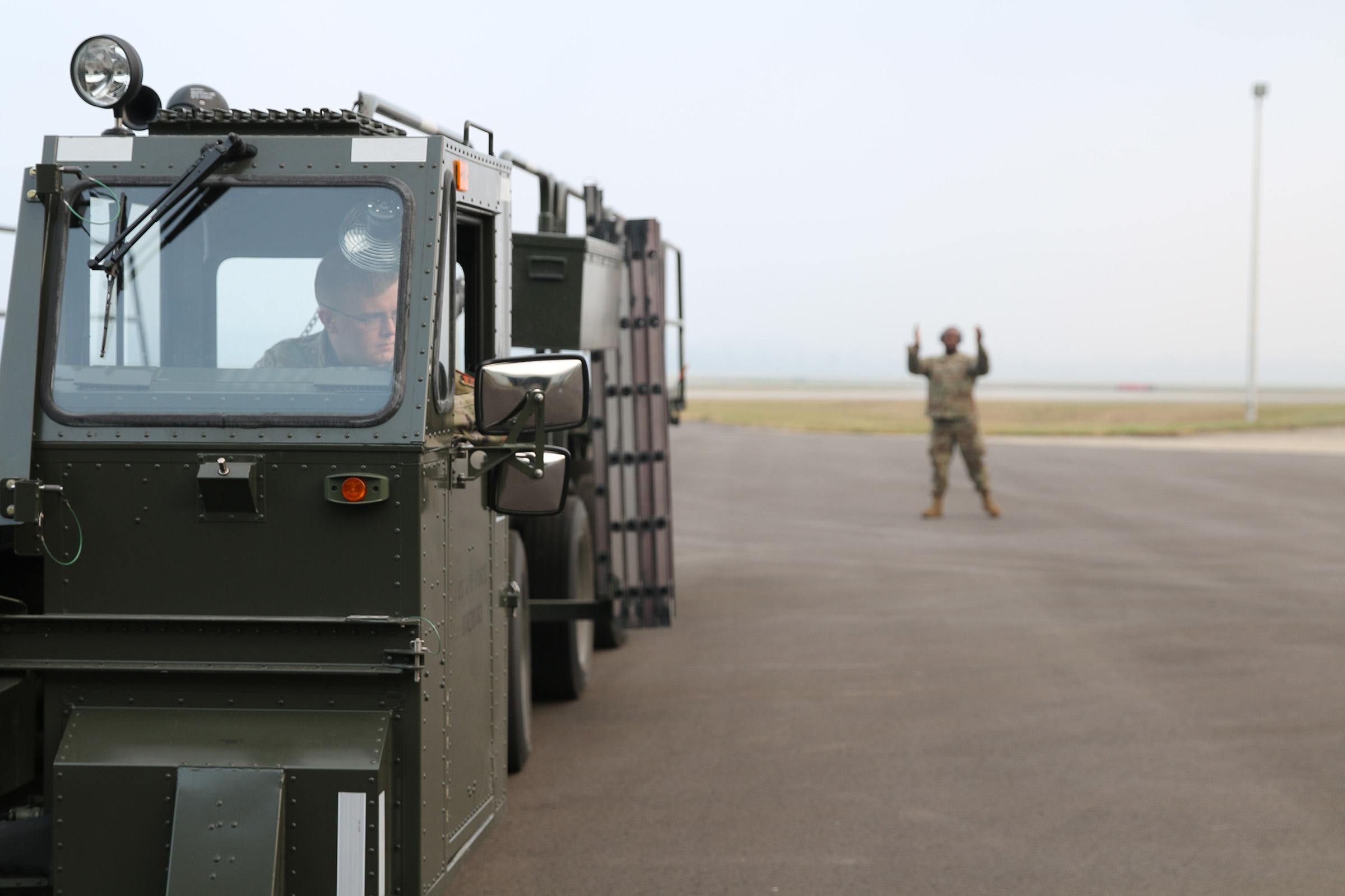 Port Dawgs: The driving force behind mission success > 445th Airlift ...