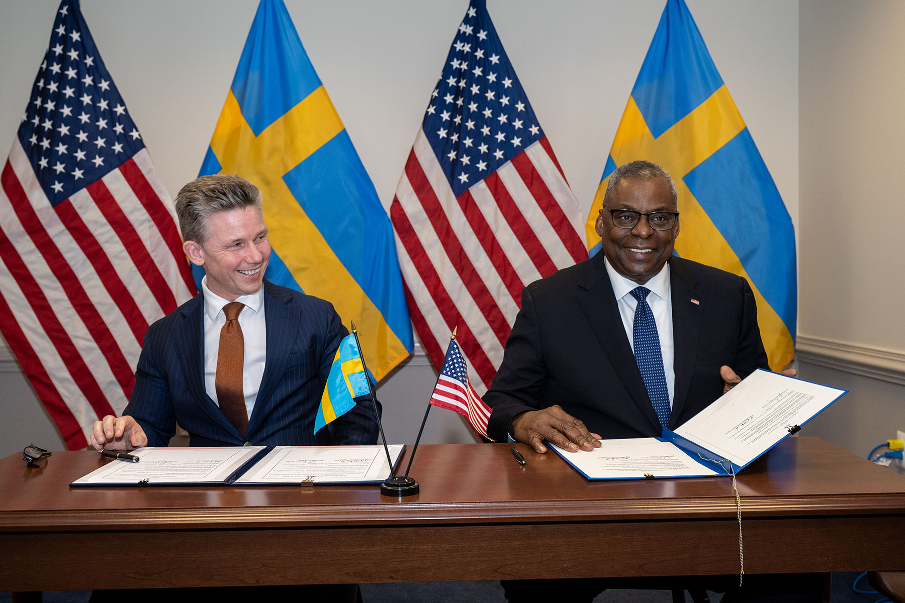 Austin Welcomes Strengthened Defense Ties With Sweden > U.S. Department ...