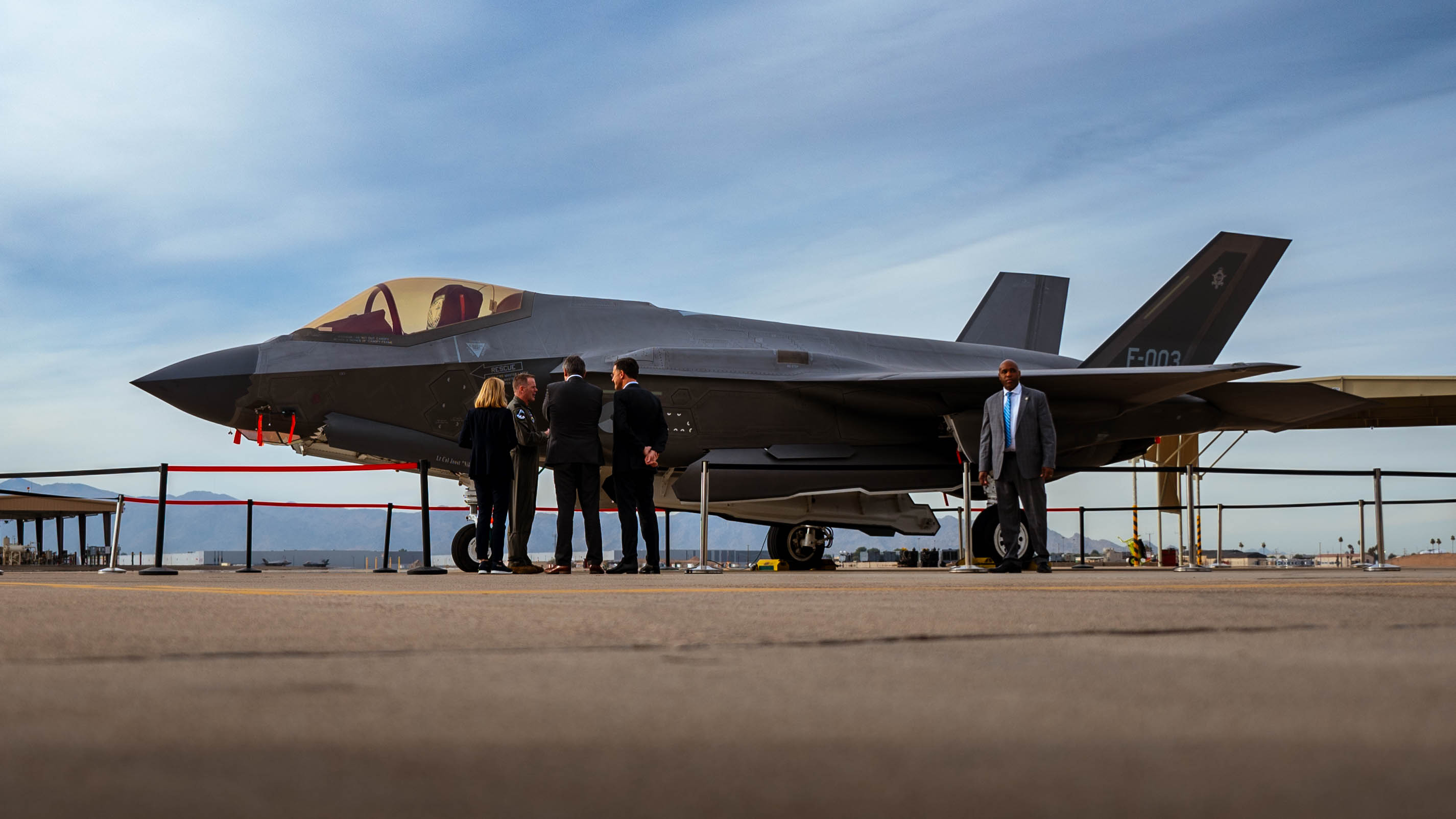 Netherlands Prime Minister visits Luke AFB > Air Education and Training ...