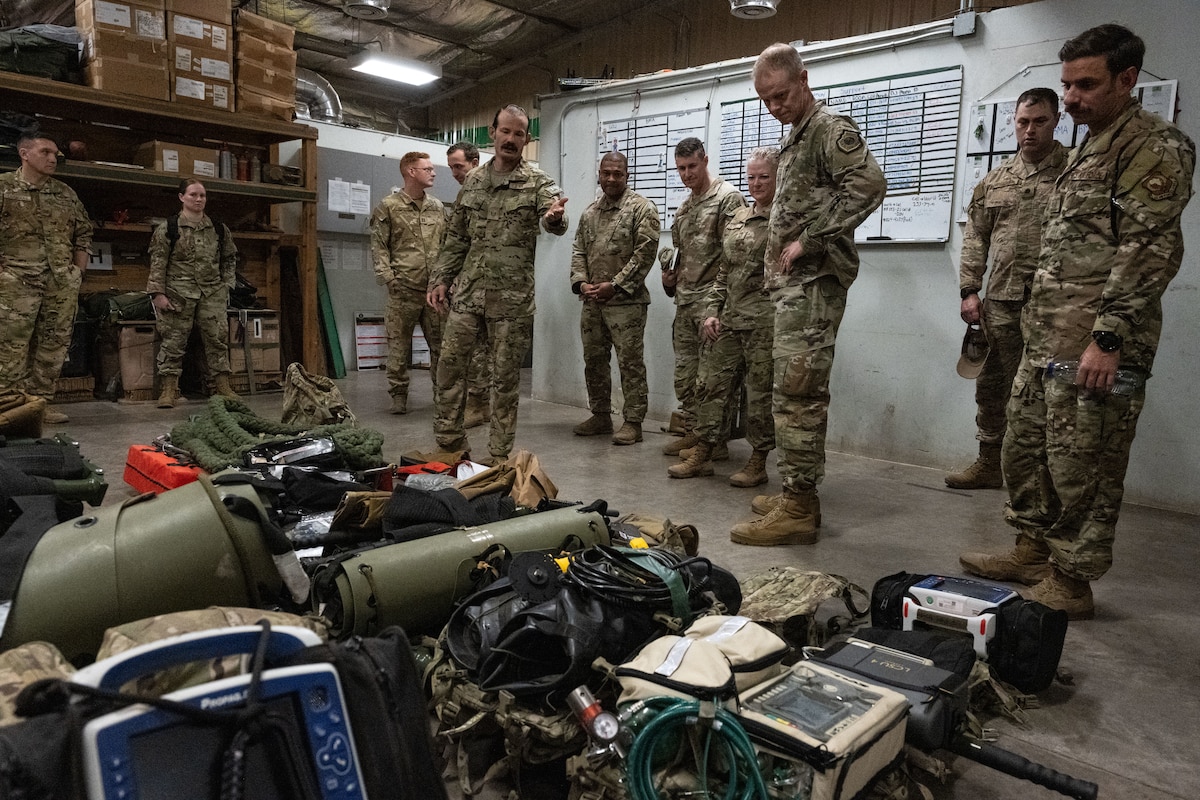 Third Air Force, 406 AEW leaders visit deployed troops > 505th Command ...