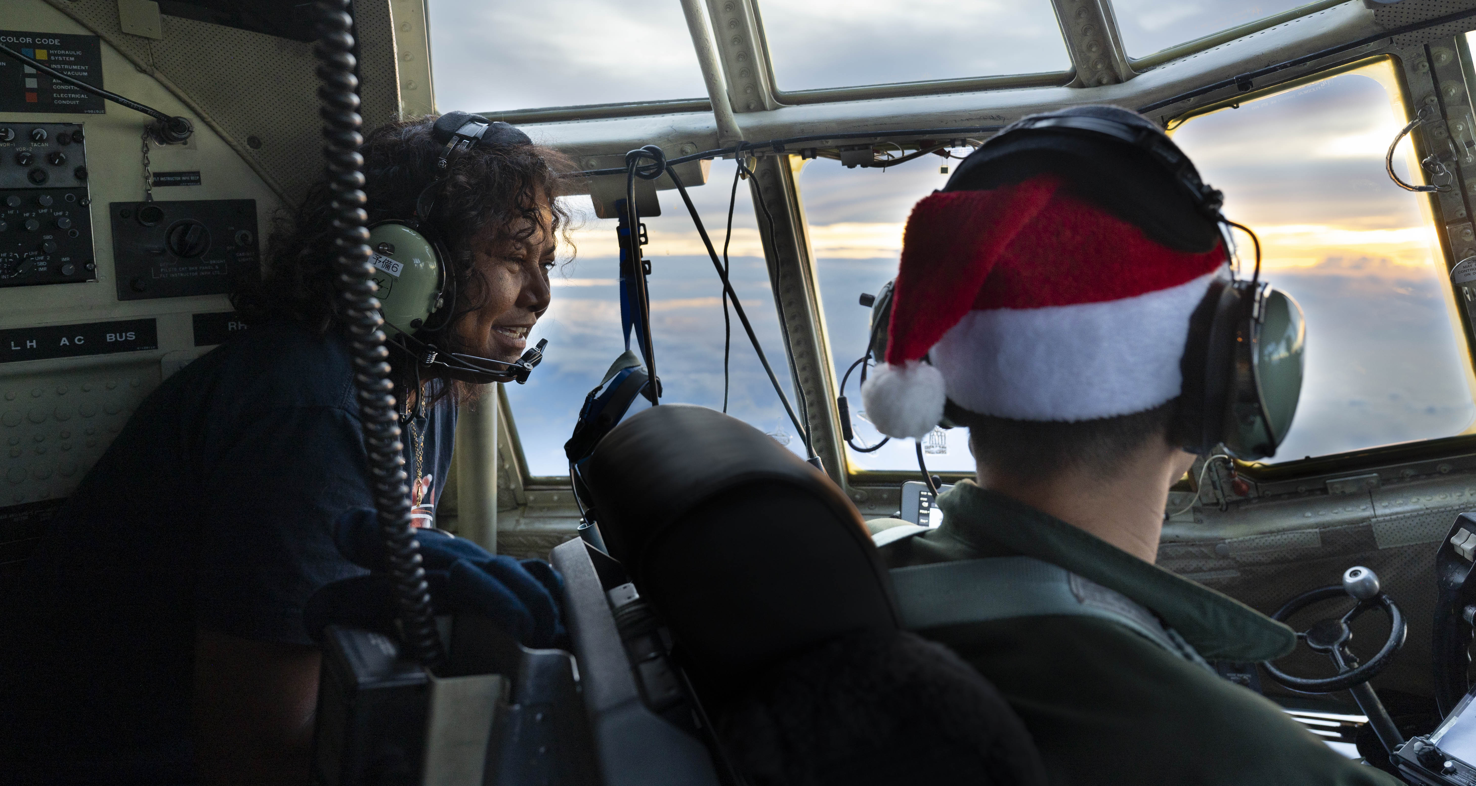 Mokil Atoll native flies home for OCD > Pacific Air Forces > Article ...