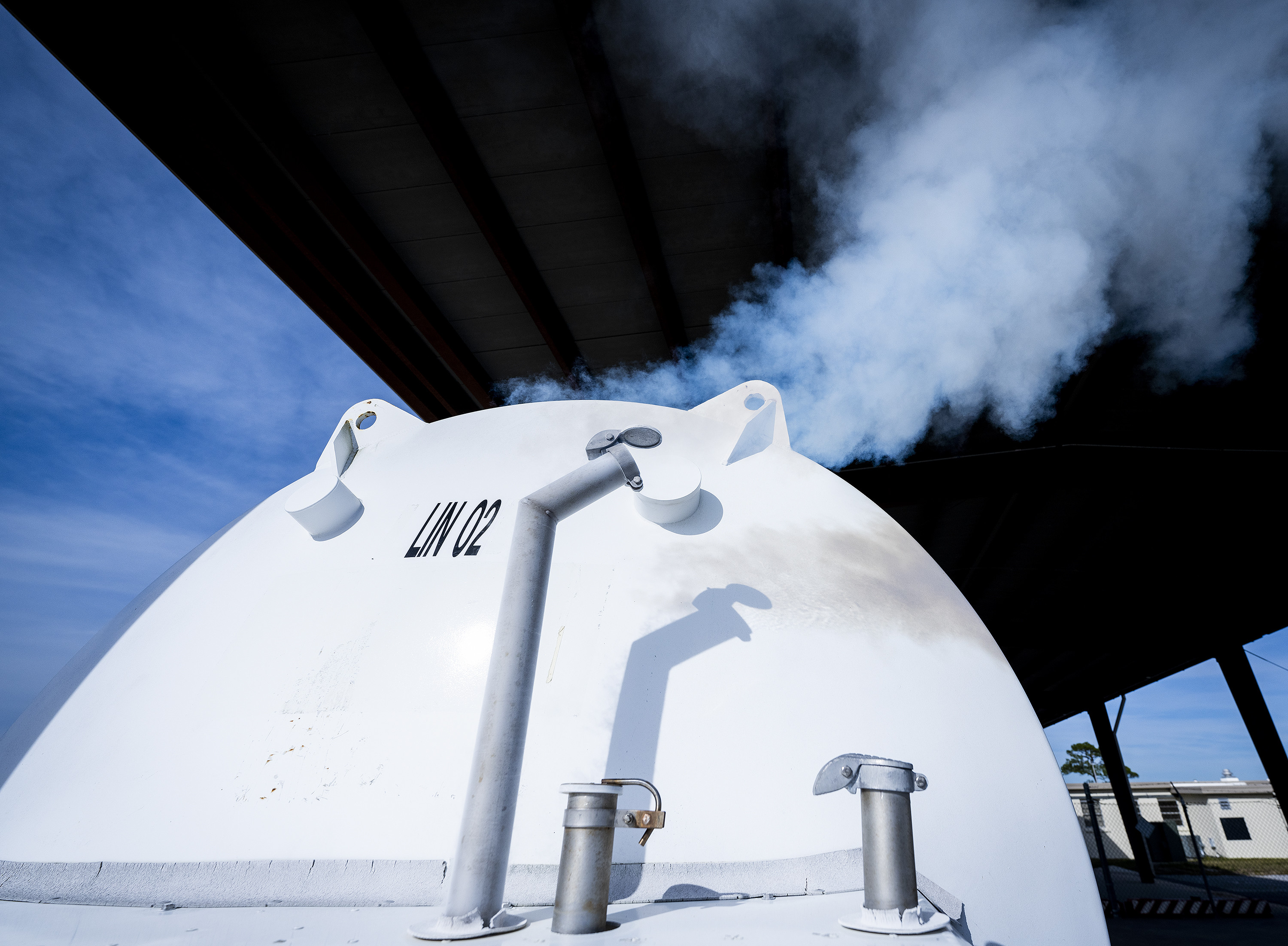 Cryogenics Airmen supply cool fuel for climatic munition test > Tinker ...