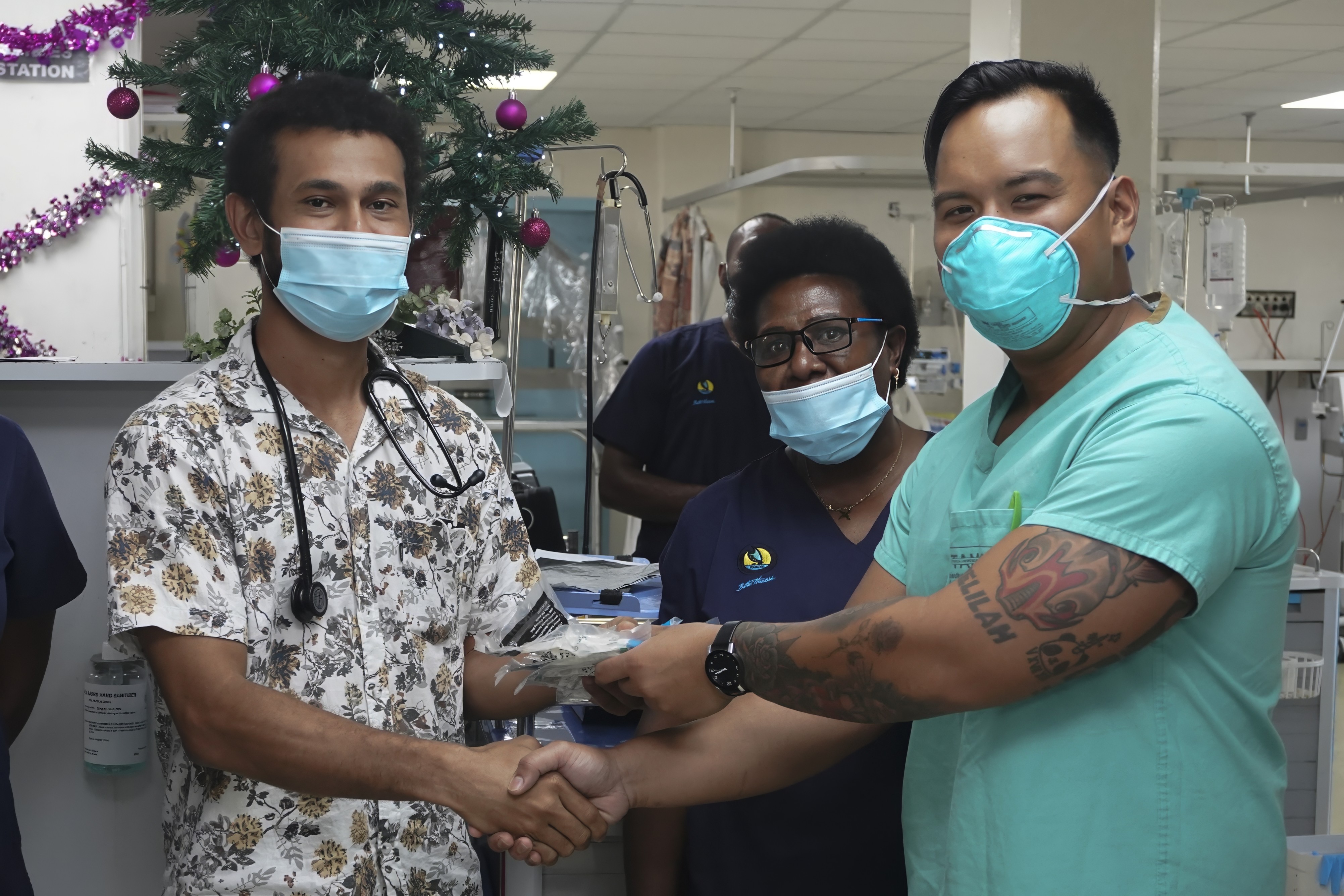 18th MEDCOM, POMGEN team for first ever PNG Trauma Rotation > U.S. Army ...