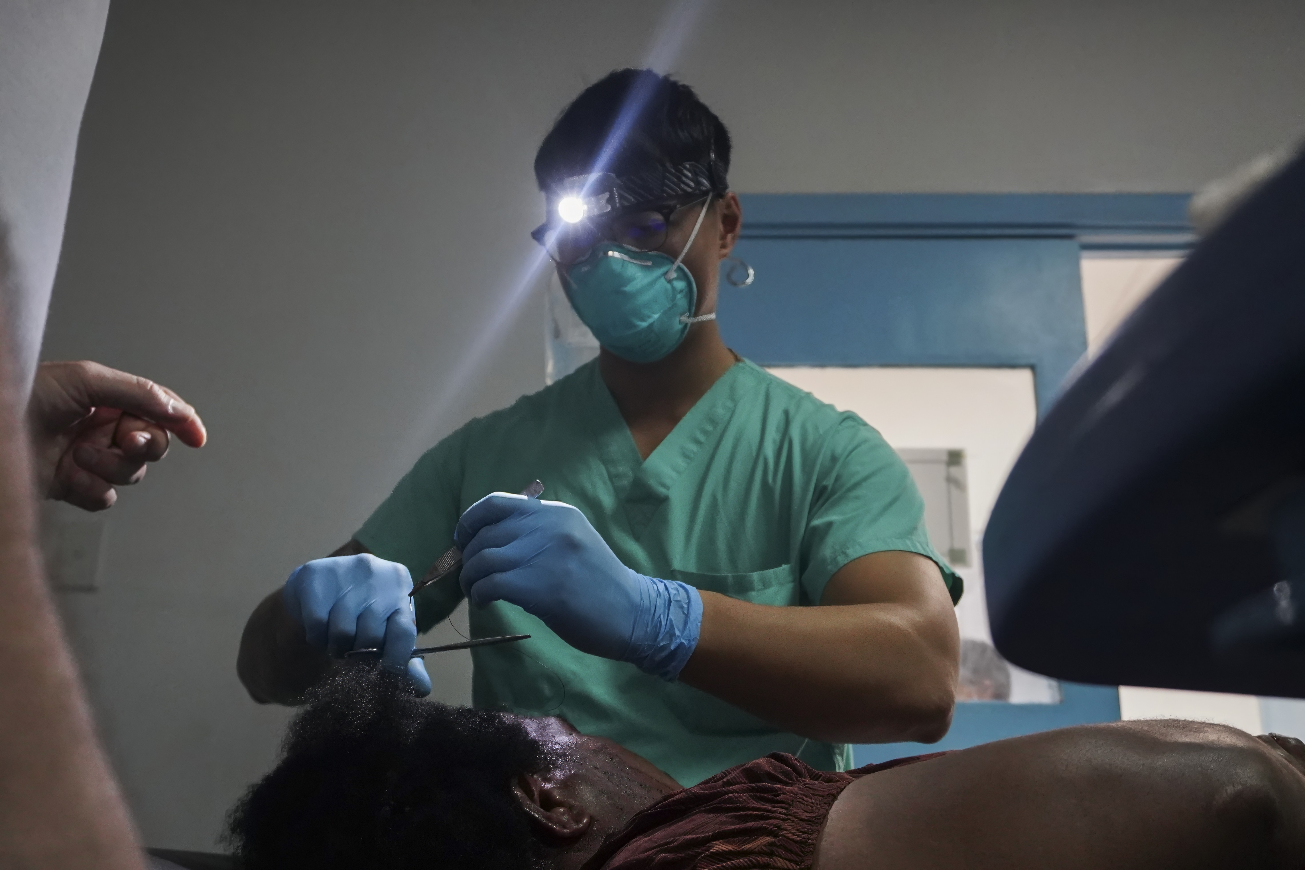 18th MEDCOM, POMGEN team for first ever PNG Trauma Rotation > U.S. Indo ...