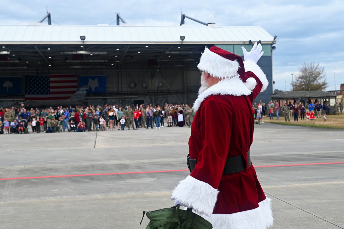 Semper Santa > 169th Fighter Wing > Article Display