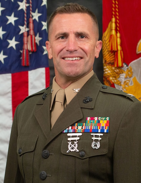 Colonel Richard H. Robinson III > 4th Marine Corps District > Biography