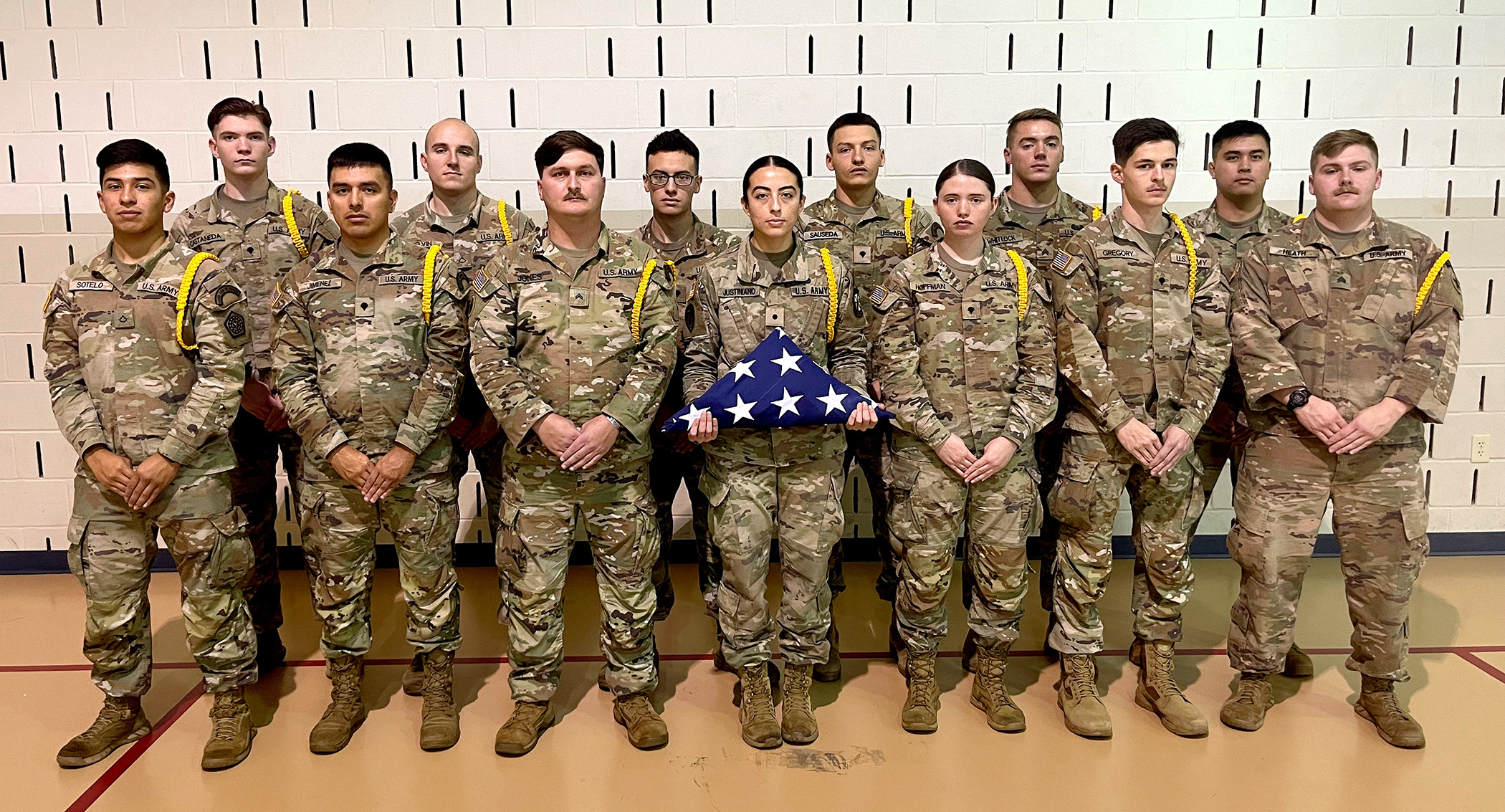 13 Soldiers Graduate from Illinois Army National Guard Military Honors ...