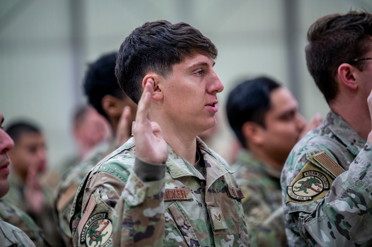 25th FGS celebrates new Dedicated Crew Chiefs > Osan Air Base > Article ...