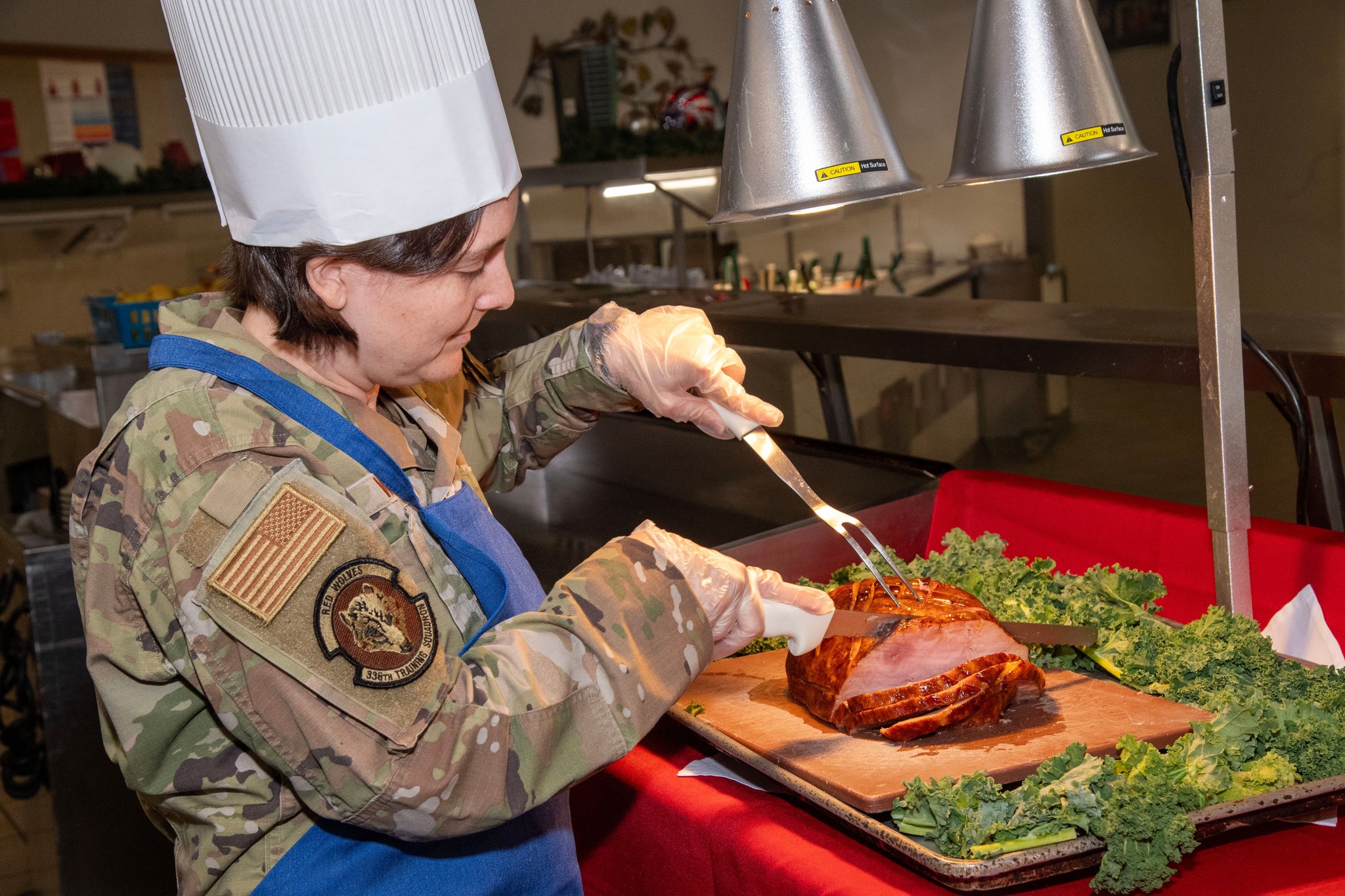 Team Keesler serves Christmas lunch > Second Air Force > Article Display