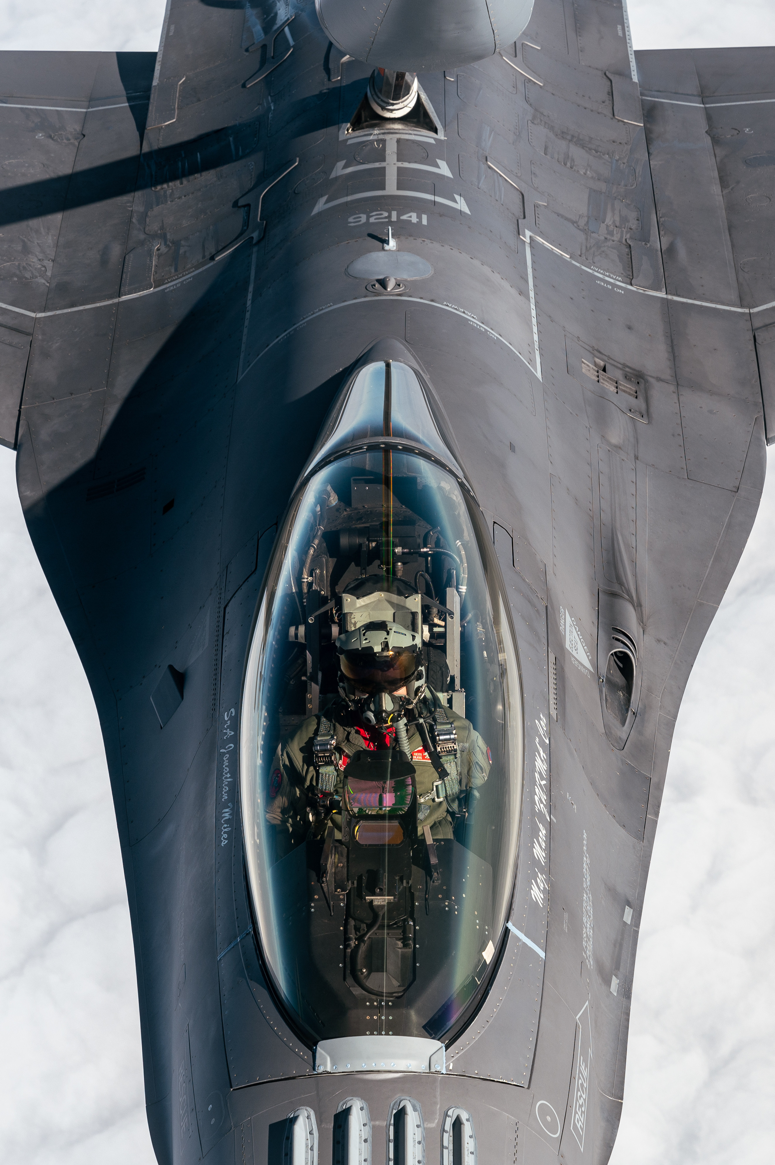 Refueling the F-16 > McConnell Air Force Base > News