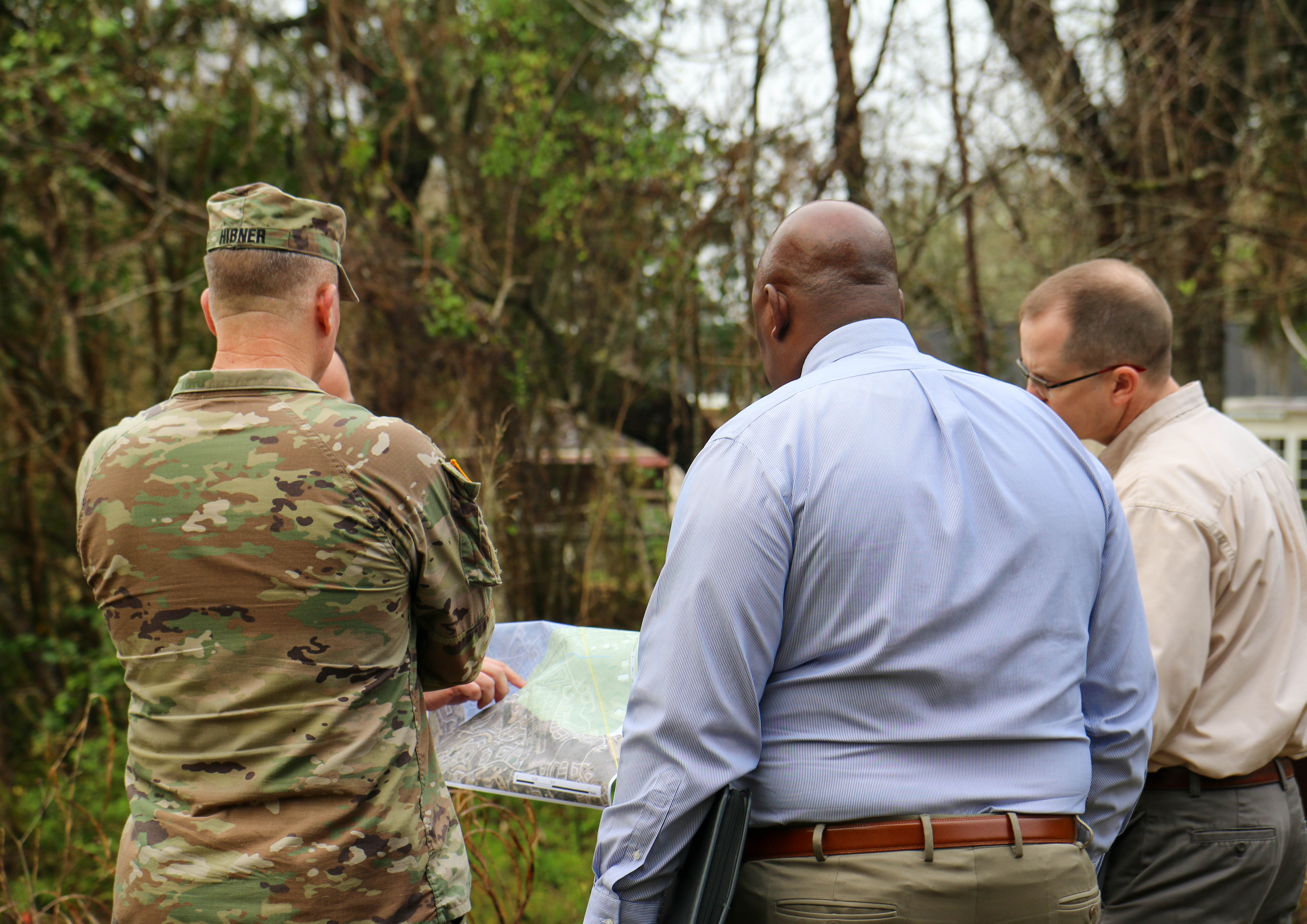 Brig. Gen. Hibner and Lt. Col. Johannes meet with members of Dor