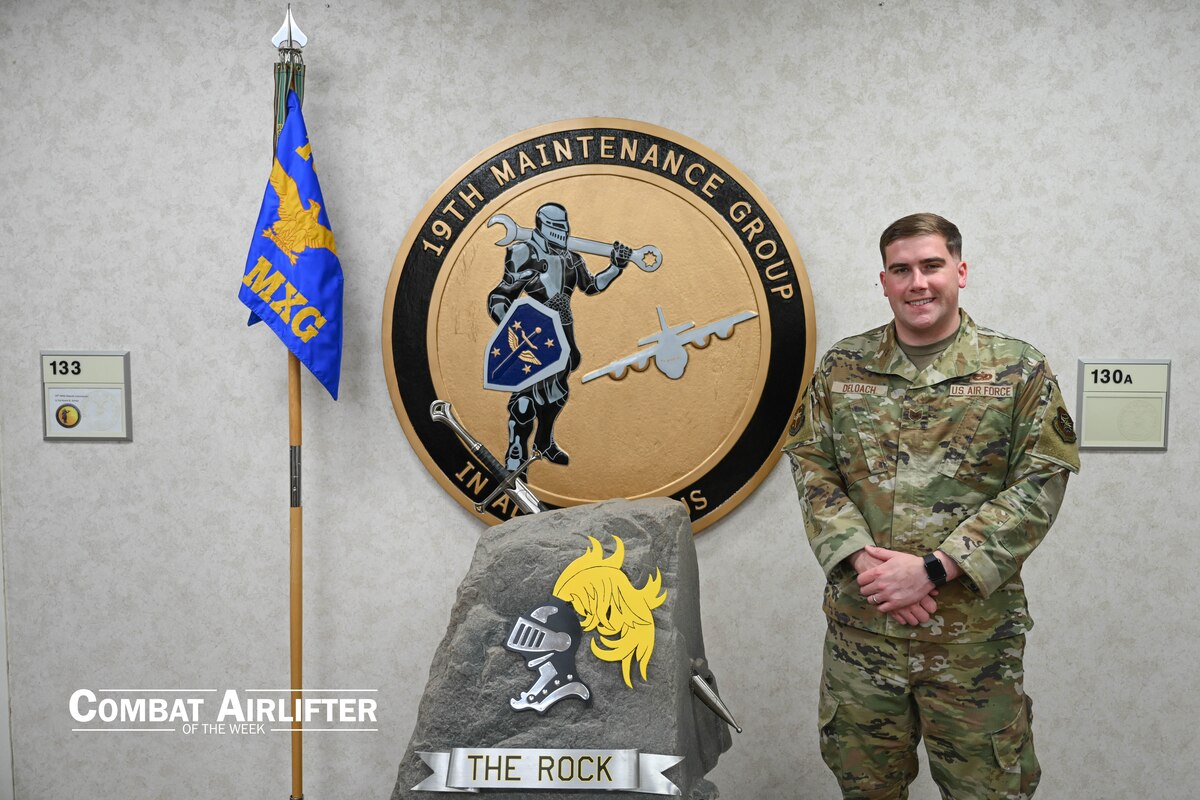 Combat Airlifter of the Week: Tech. Sgt. Gregory Deloach > Little Rock ...