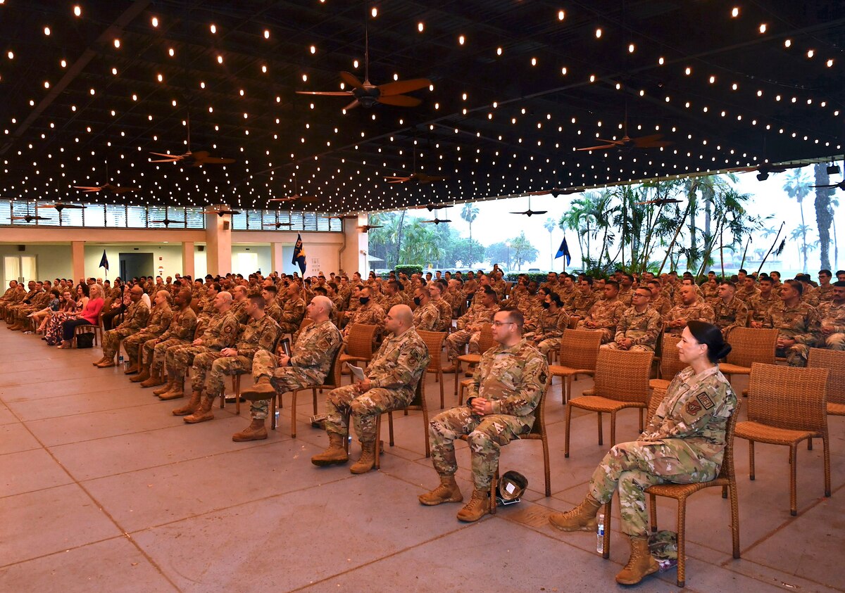 624th Regional Support Group welcomes new commander > 624th Regional ...