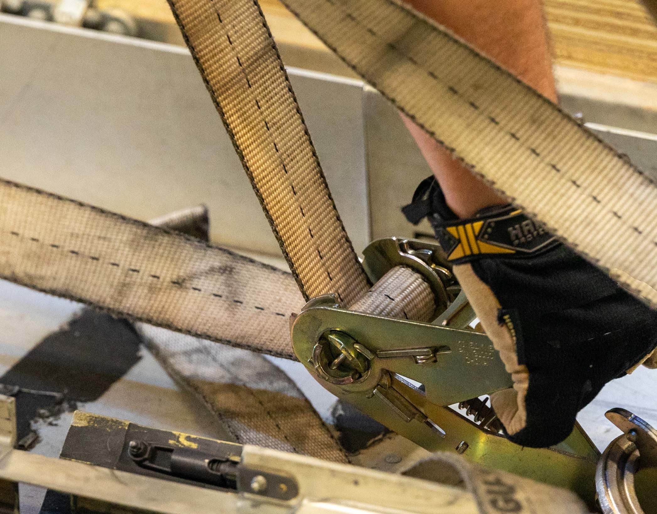 436th APS Airmen move the mission > Dover Air Force Base > News