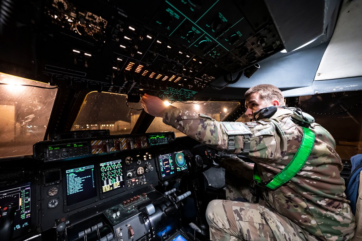 436th MGG maintain readiness during MOPP Integration Event > Dover Air ...