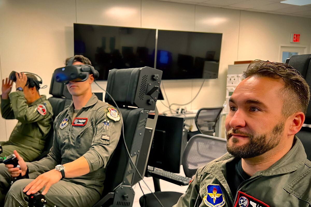 JBSA- Randolph | 12th Operations Group innovator tackles virtual reality > DAF Learning Services ...