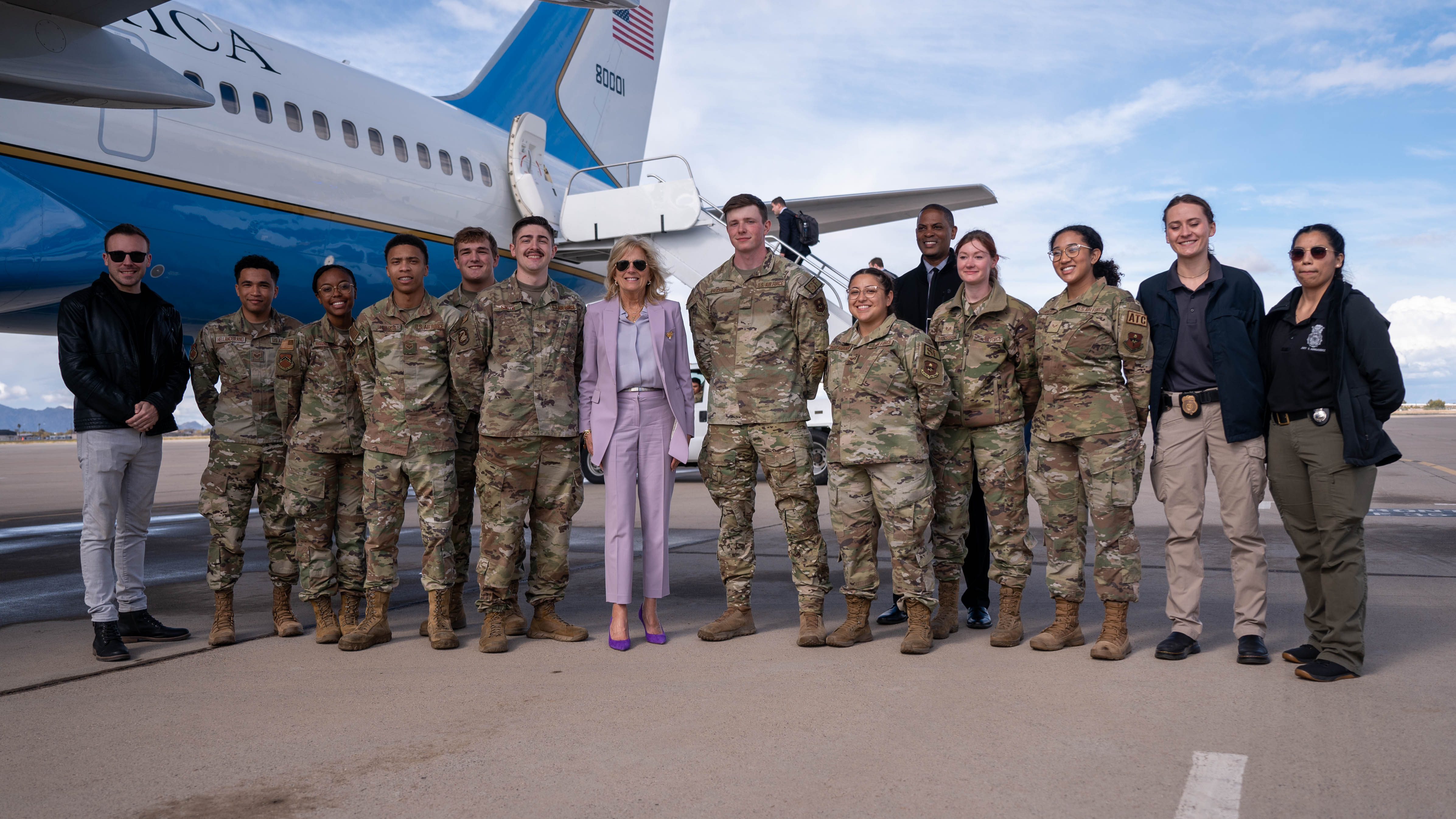 FLOTUS Visits Luke > 505th Command and Control Wing > Article Display