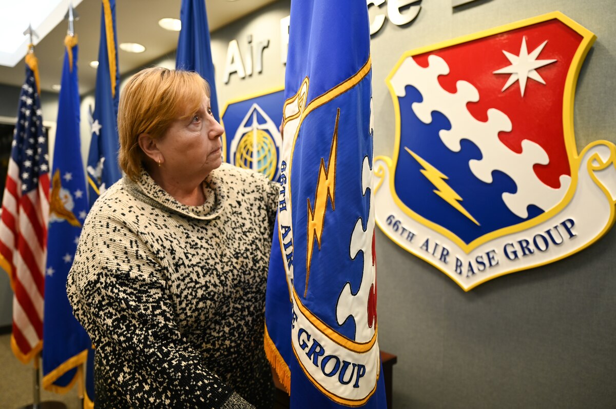 Air Force has been family for retiring civilian > Hanscom Air Force ...