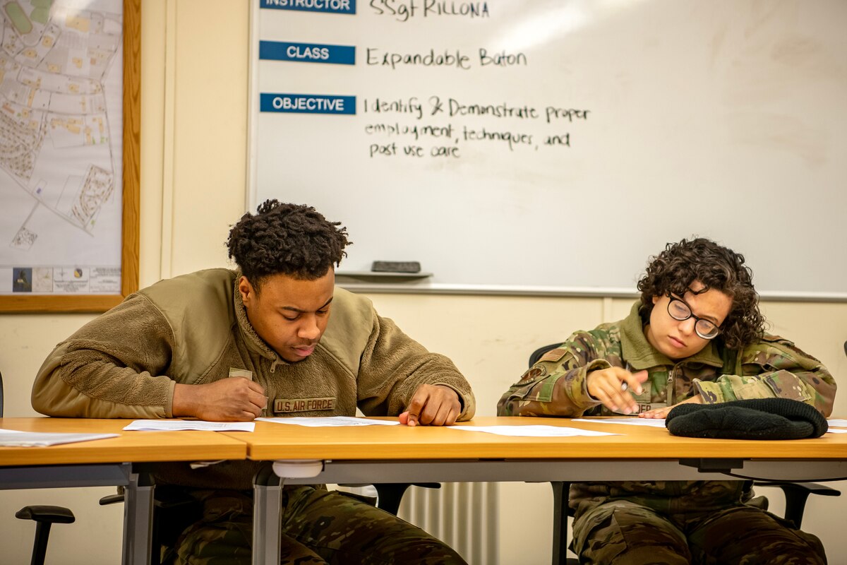 Pathfinder Defenders sharpen combative skills > 501st Combat Support ...