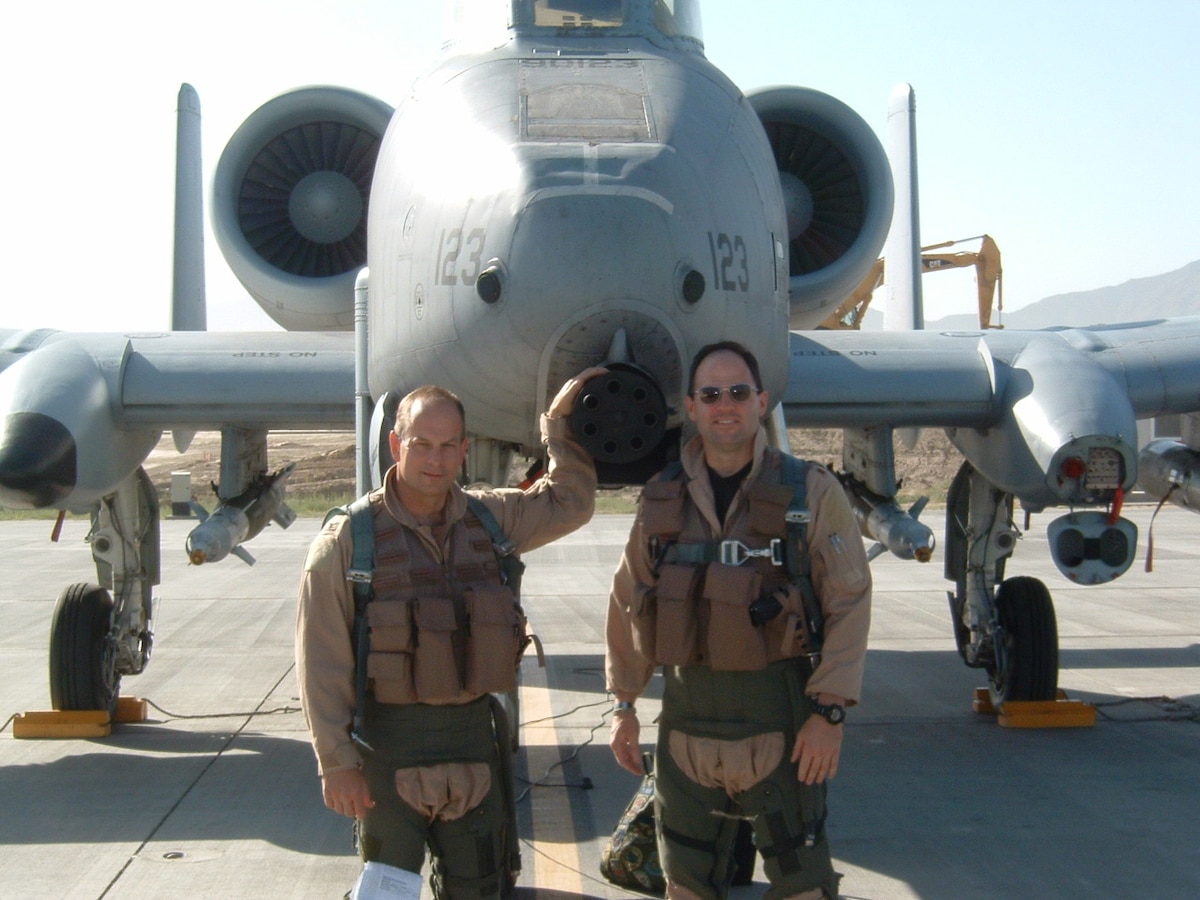 FIGHTER PILOT REACHES HISTORIC MILESTONE: 5000-HOURS IN THE A-10C ...