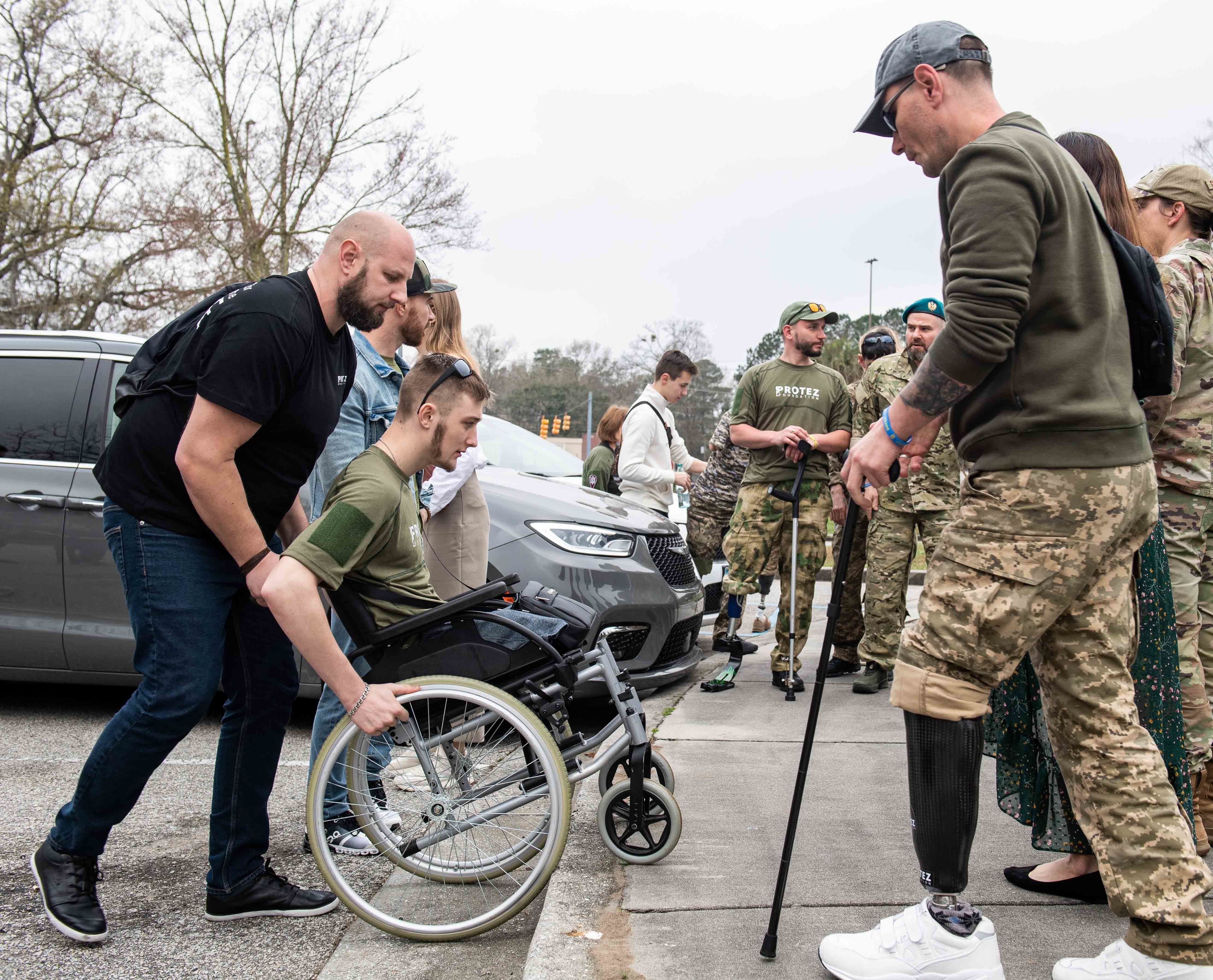 Ukrainian Soldiers Visit Joint Base Charleston > Air Mobility Command ...