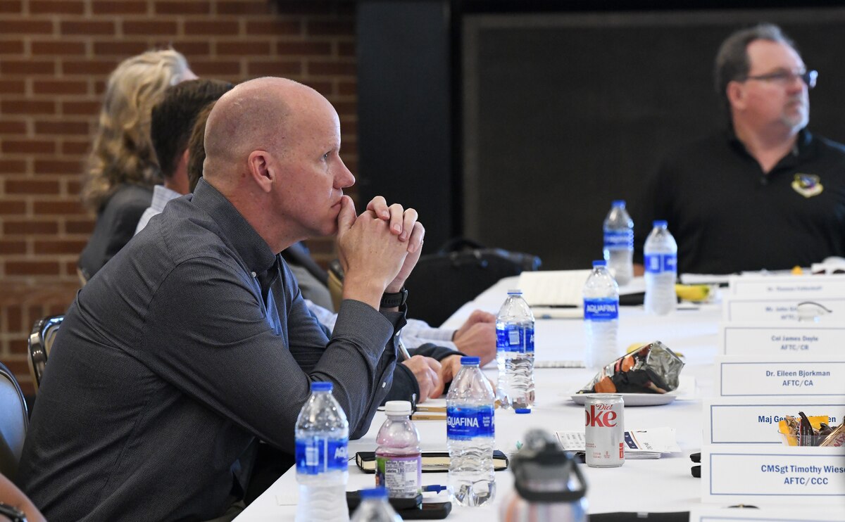 AFTC Holds Strategic Offsite > Arnold Air Force Base > Article Display