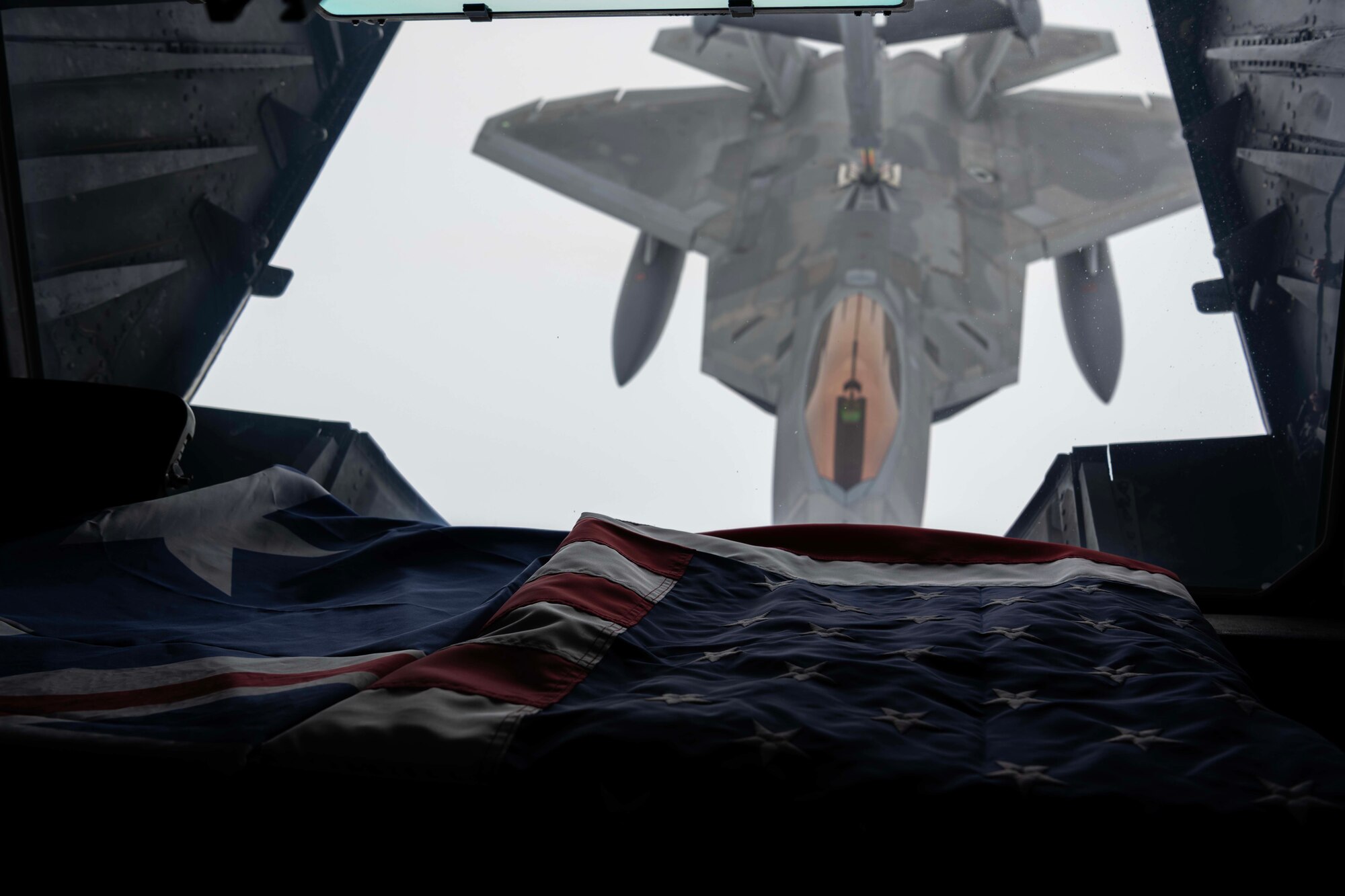 Travis AFB aircrew conducts refueling mission on the way to Avalon ...