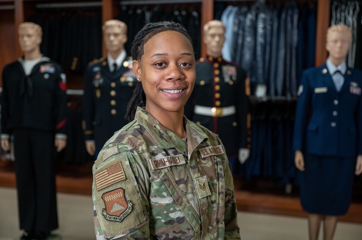 NCO practices resiliency through poetry > Air Force Mortuary Affairs ...