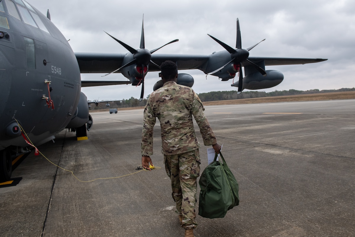AFE Airmen inspect HGU-55/P helmets > Moody Air Force Base > Article ...