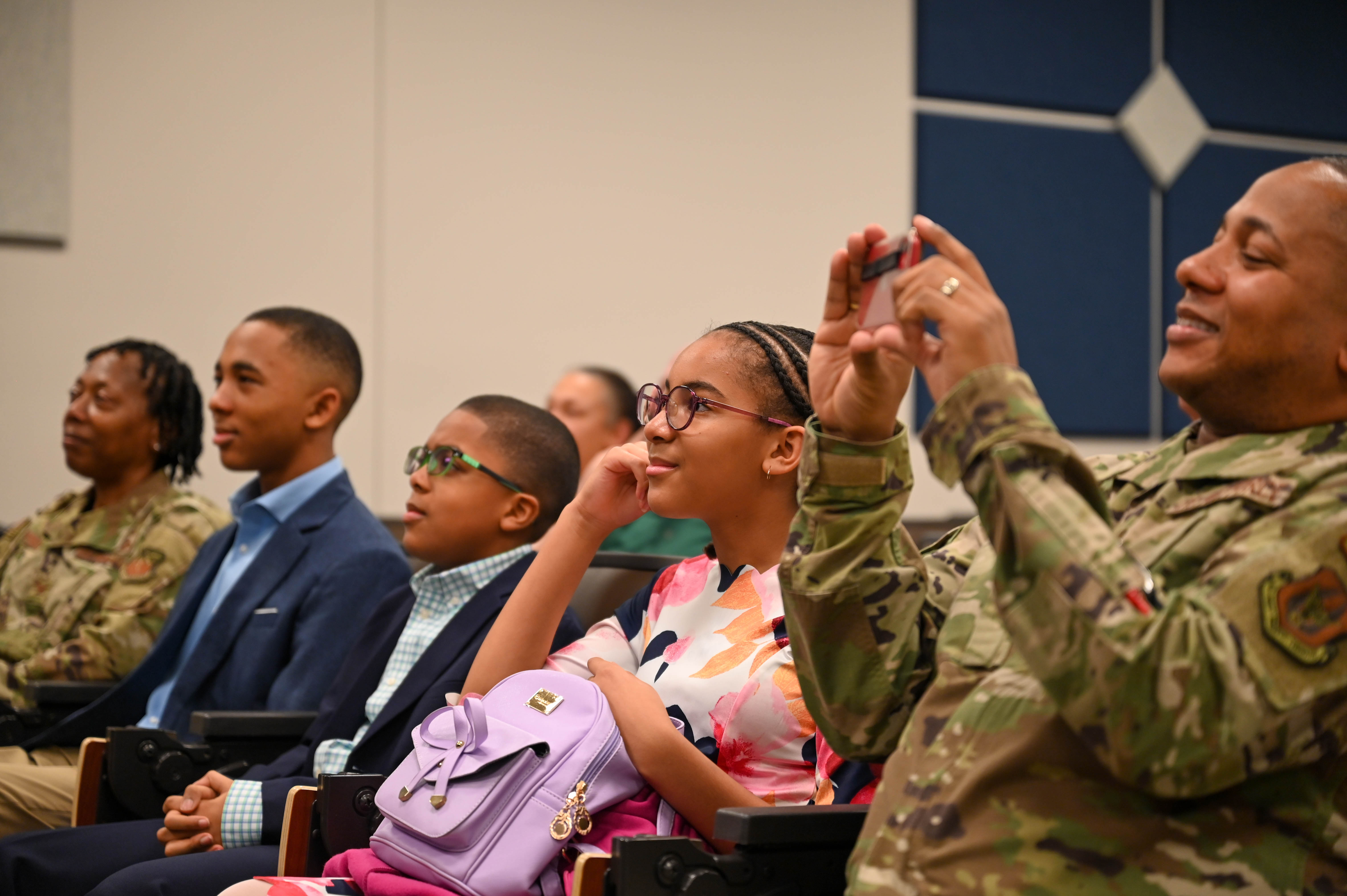 908th Force Support Squadron Welcomes New Commander > 477th Fighter ...