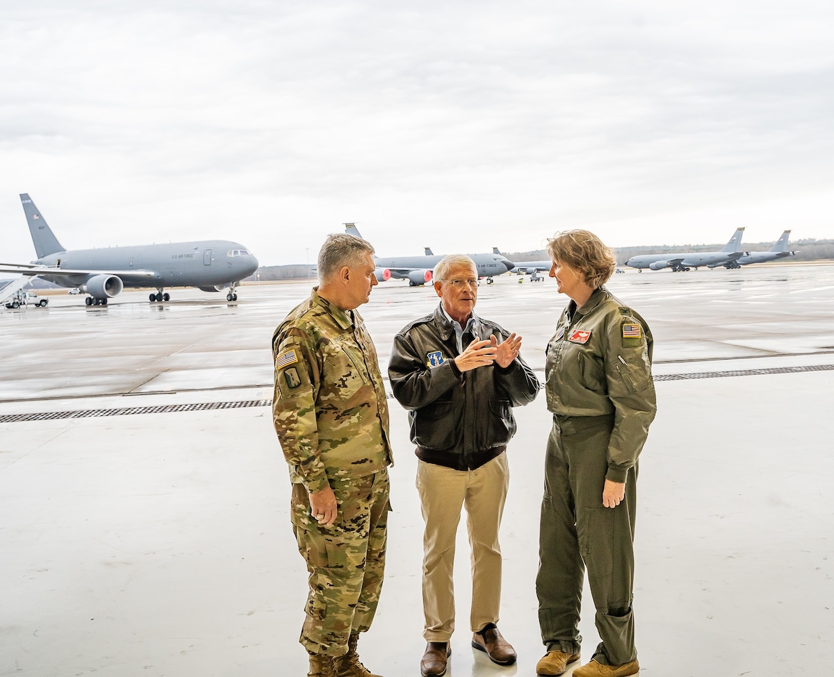 186th Air Refueling Wing hosts Leadership for KC-46 tour > 186th Air ...