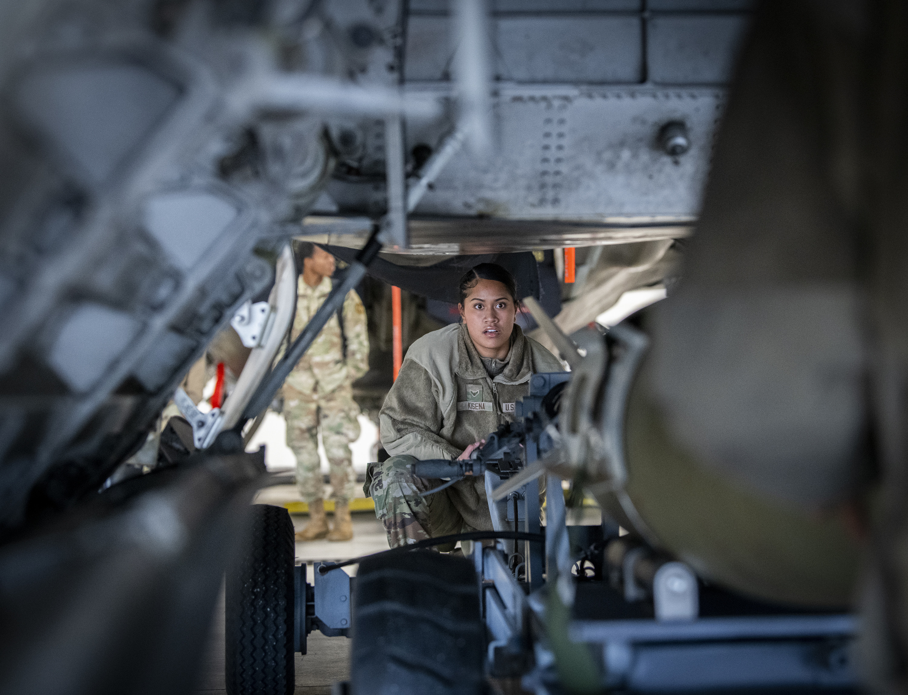 F-22 weapons loaders battle in Q4 competition > Eglin Air Force Base ...