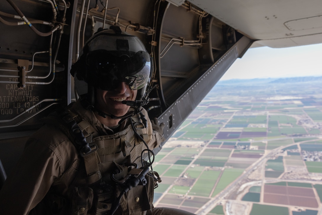 U.S. Marines conduct reduced-visibility landing training in desert