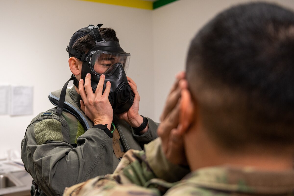51st FW, PACAF test next generation aircrew protection > Osan Air Base ...