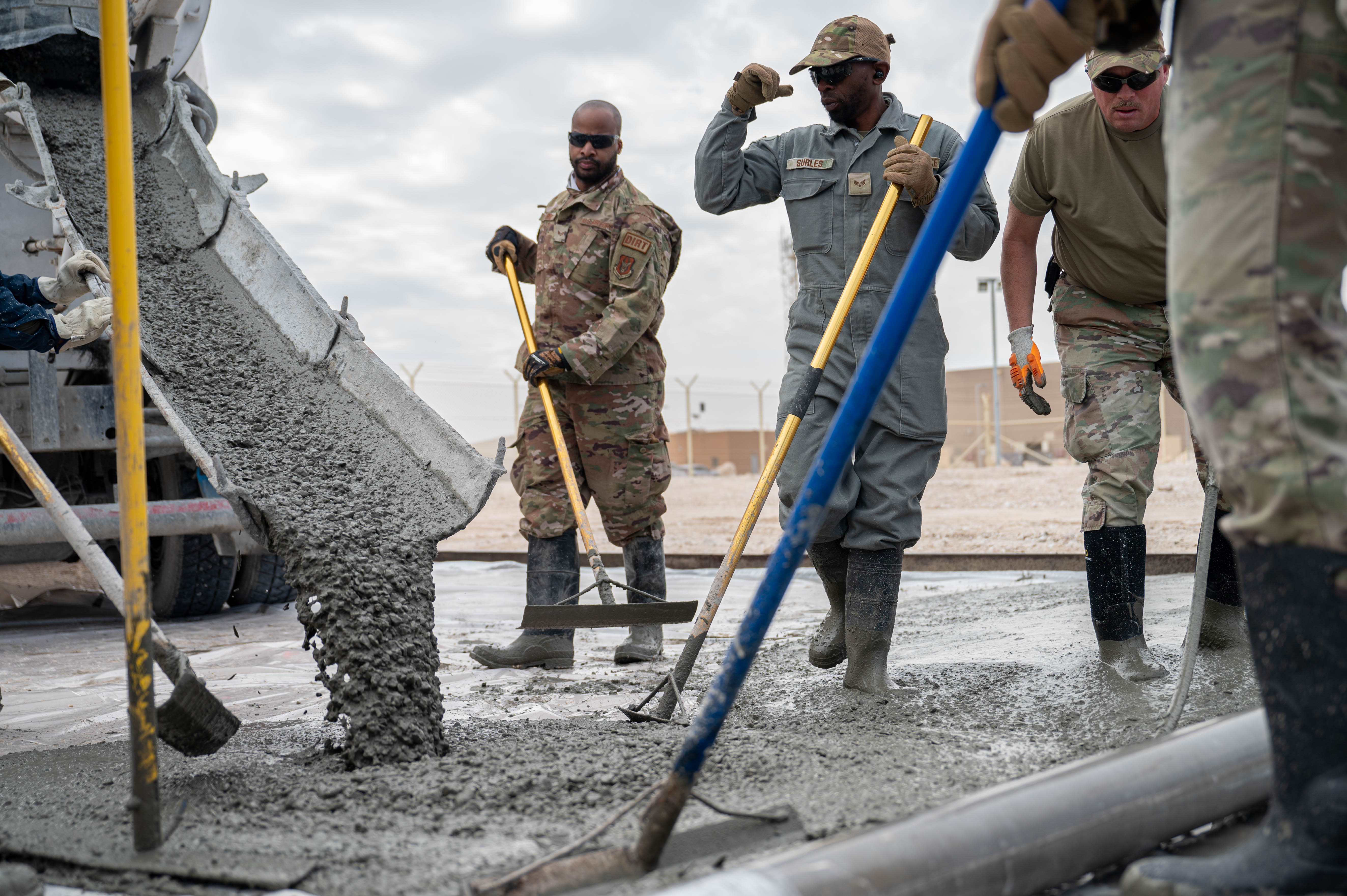 379th ECES continues enhancing AUAB > U.S. Air Forces Central > Article ...