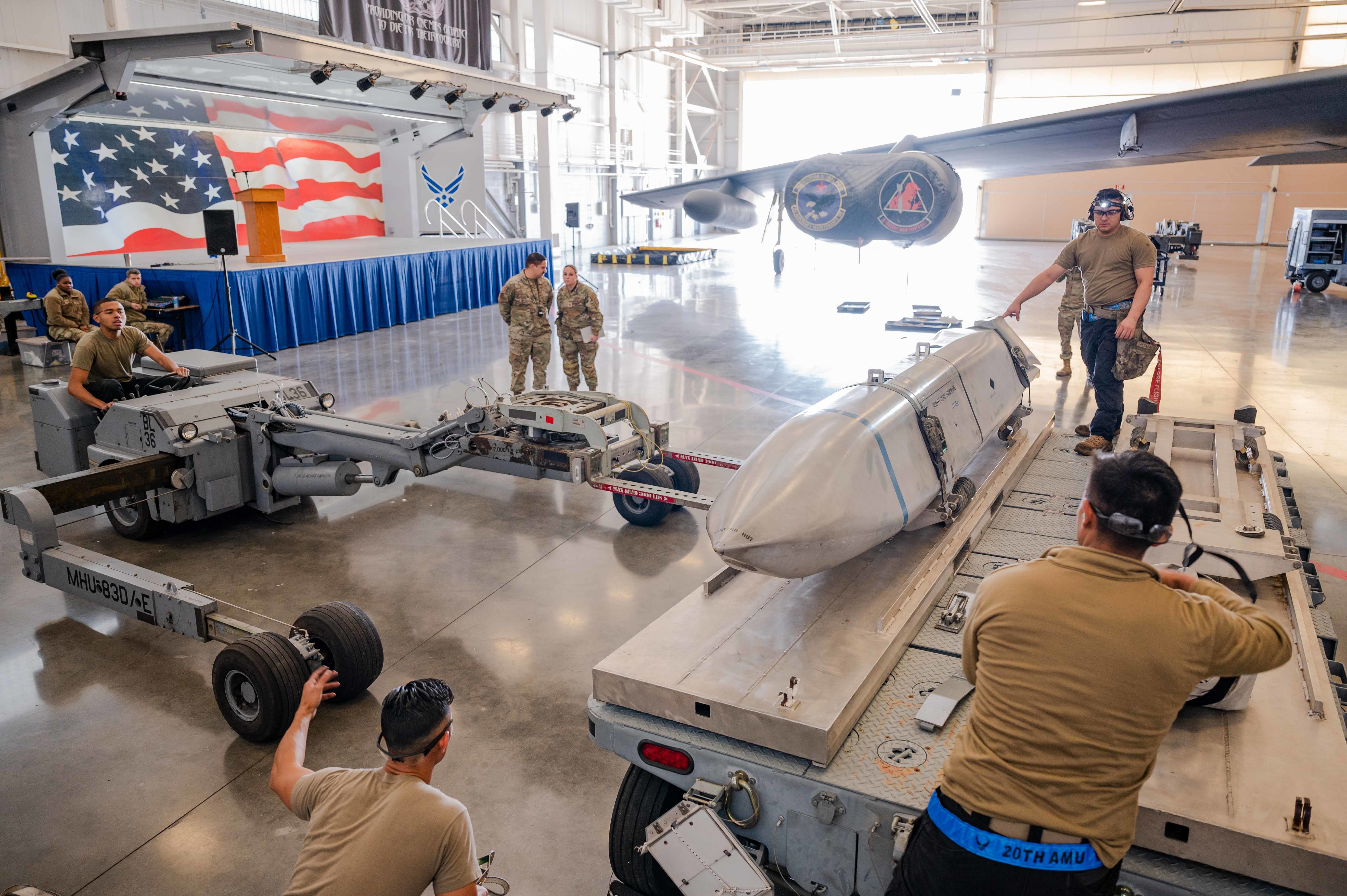 A final showdown between Barksdale’s top munition-loading crews > Air ...