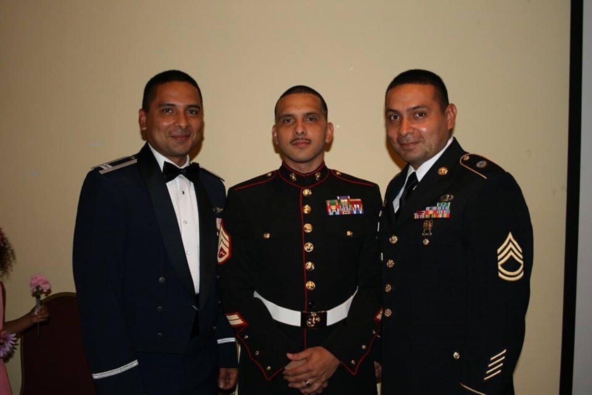 King Comm – Our mission is to connect > Ramstein Air Base > Display