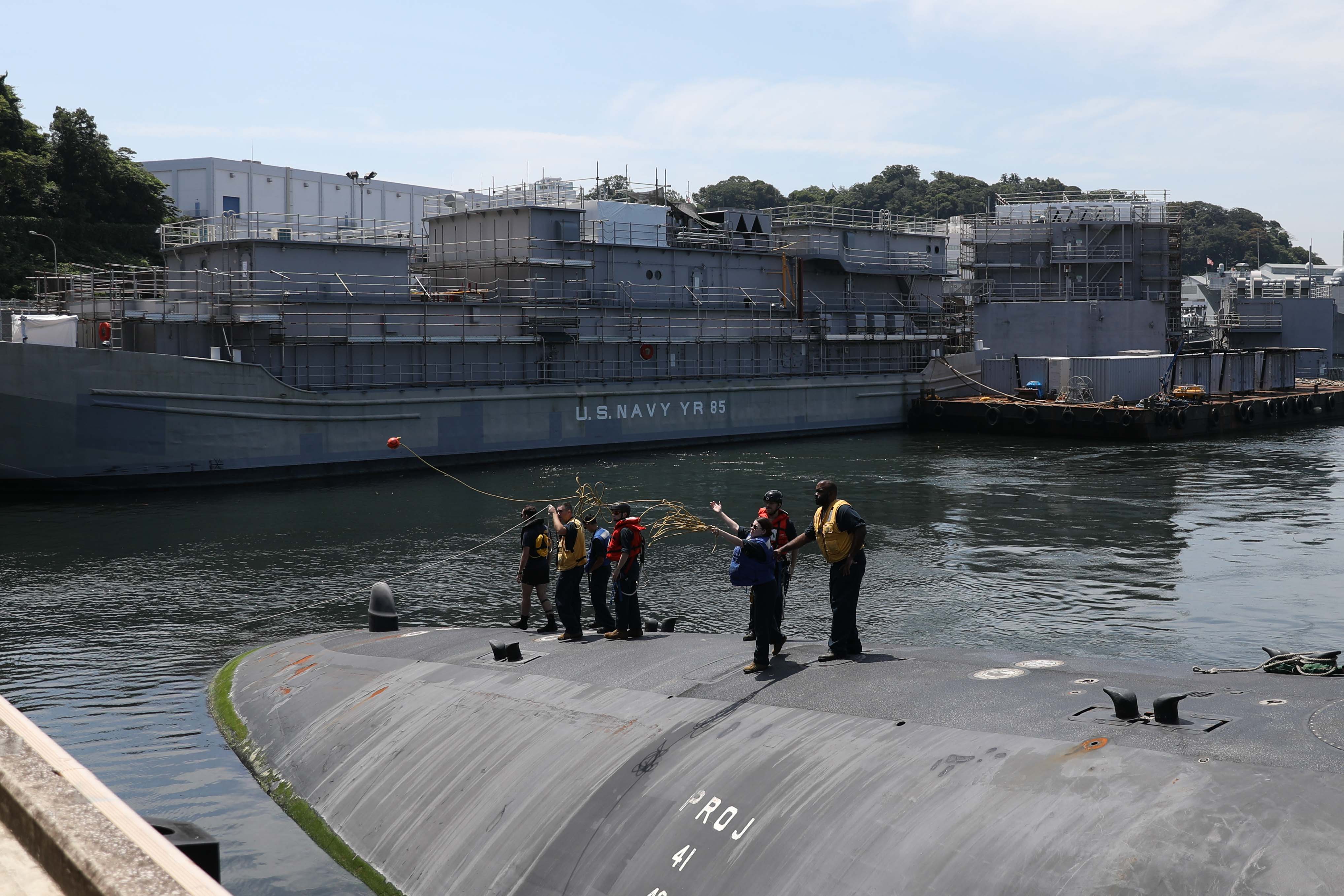 Michigan Arrives in Yokosuka > Commander, U.S. 7th Fleet > Display