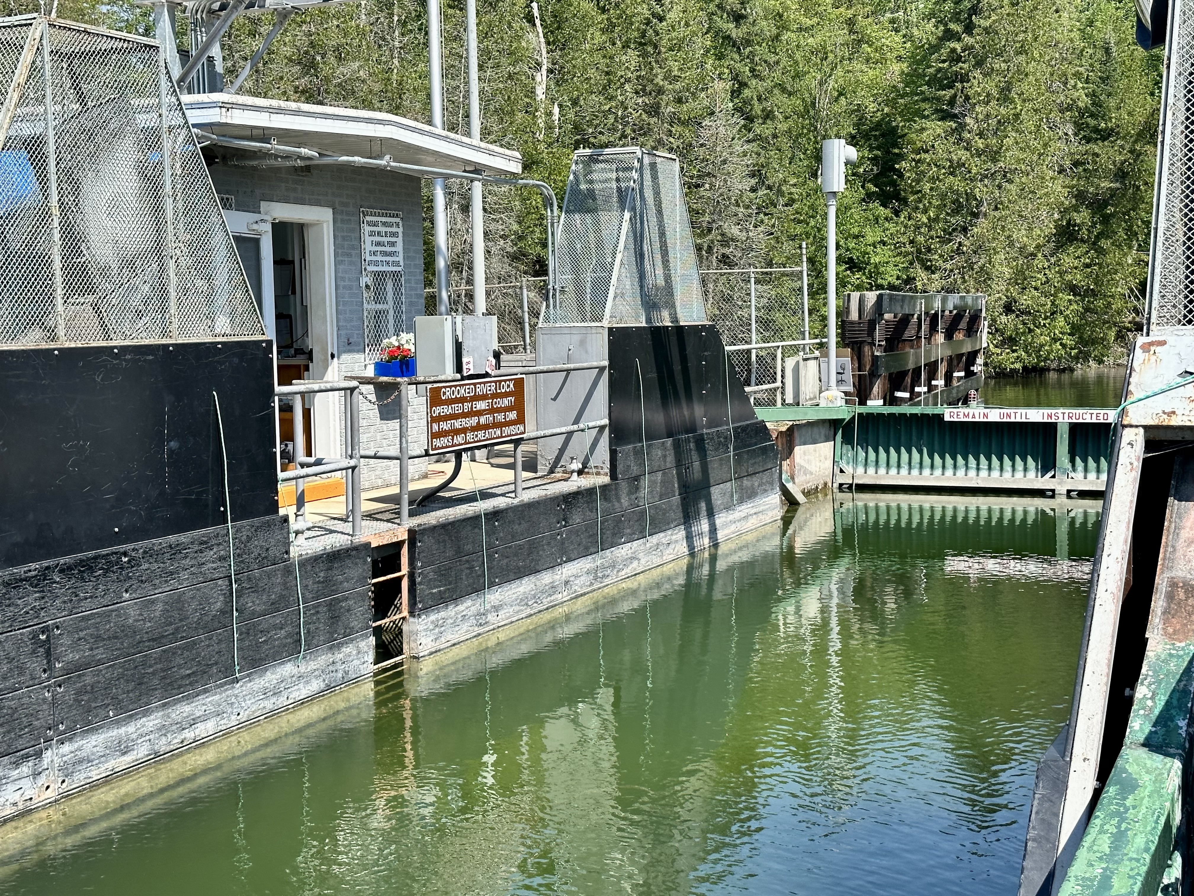 Crooked River Lock restored to full operation > Great Lakes and Ohio ...