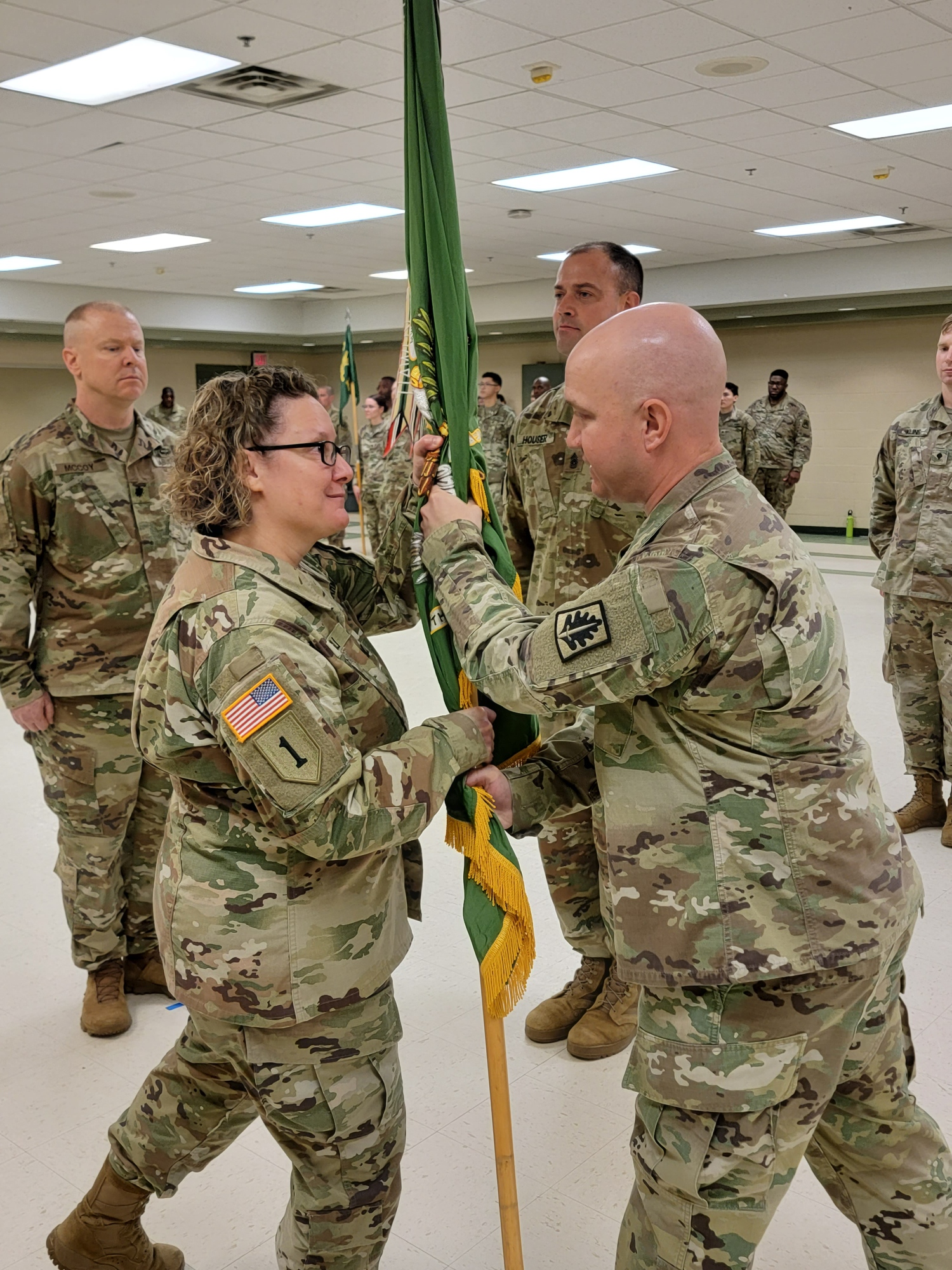 400th MP BN Conducts Change of Command Ceremony > U.S. Army Reserve ...