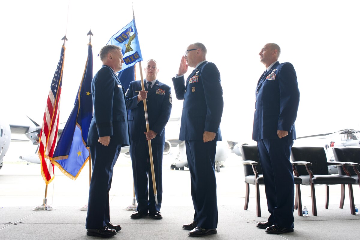 Cummings succeeds Soto as 176th Maintenance Group commander > 176th ...