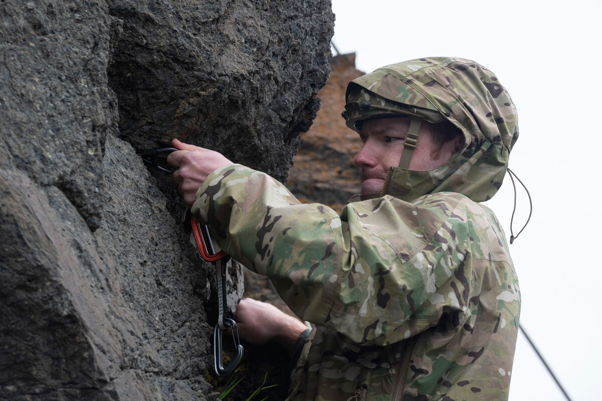 3rd ASOS special warfare Airmen hone mountaineering skills in Alaska ...