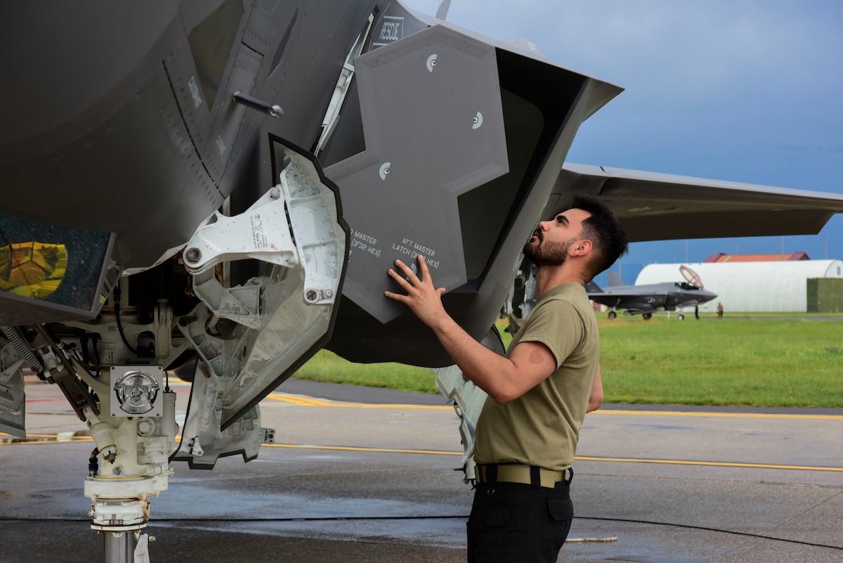 31st FW integrates with 48th FW at Aviano AB > U.S. Air Forces in ...